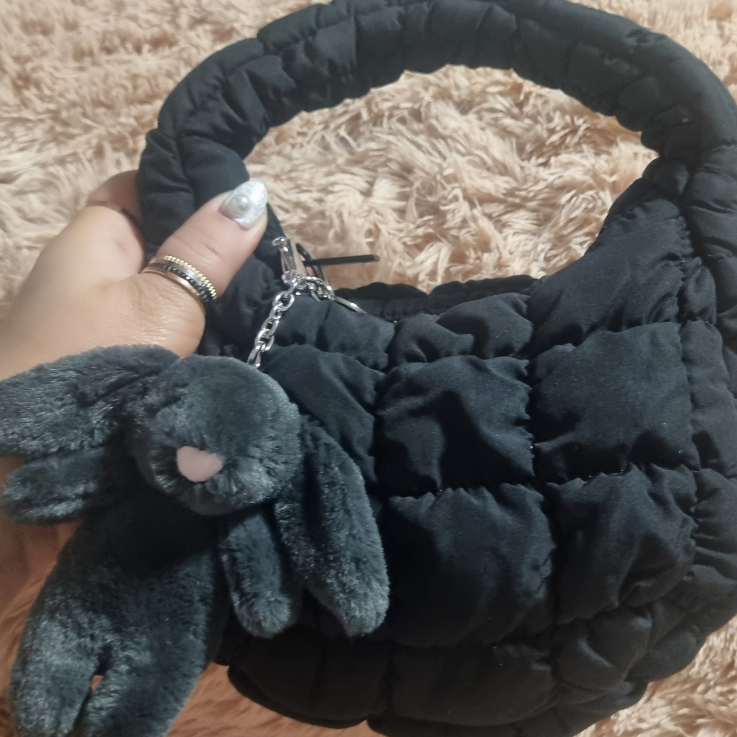 하늘그린 (@rgifh6) 님의 게시물 | KREAM