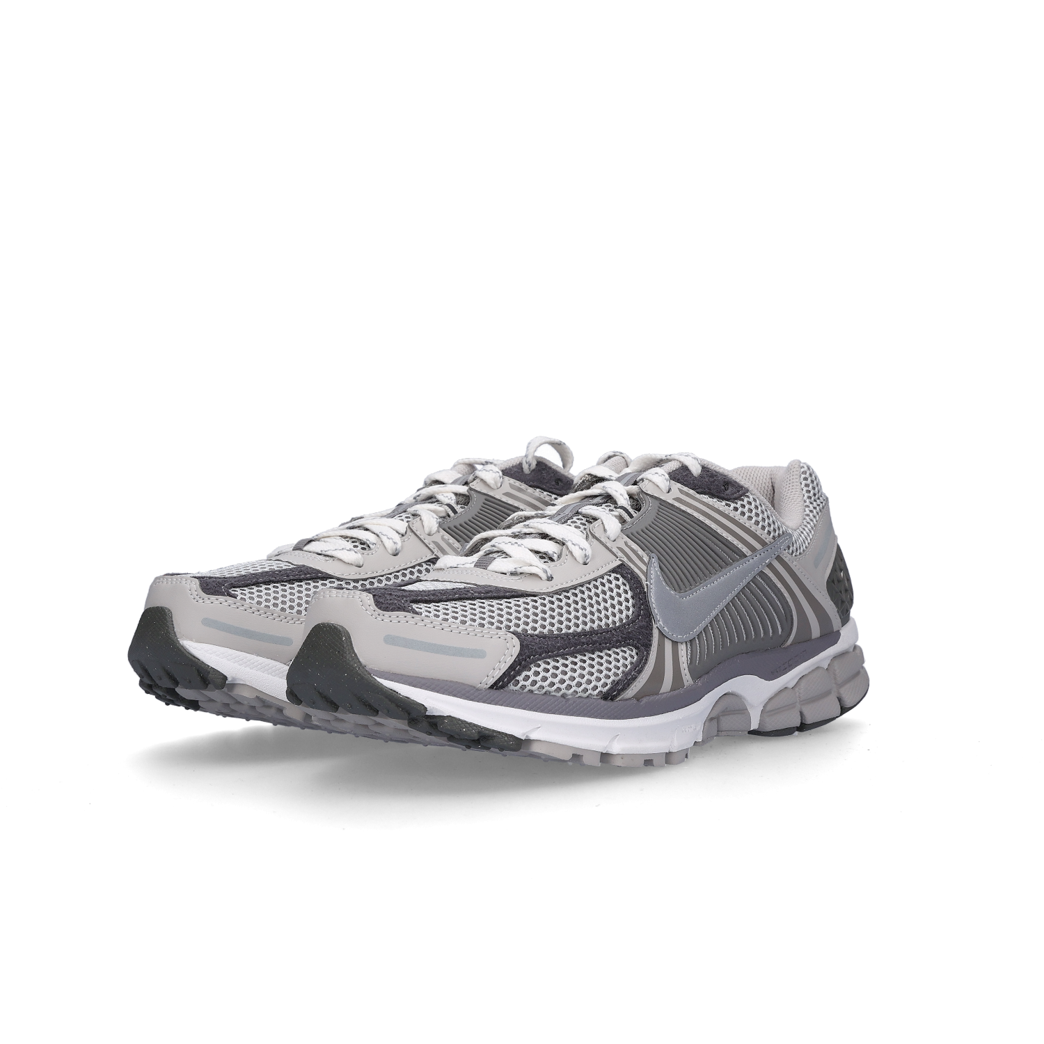 나이키 줌 보메로 5 프리미엄 라이트 아이언 오어 앤 플랫 퓨터 | KREAM