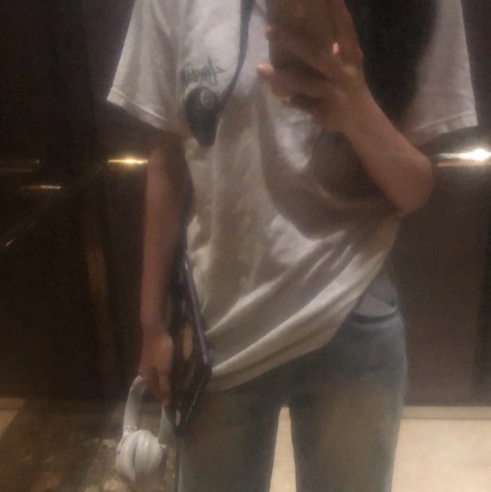 54g9y2tj8y (@miya0ng) 님의 게시물 | KREAM