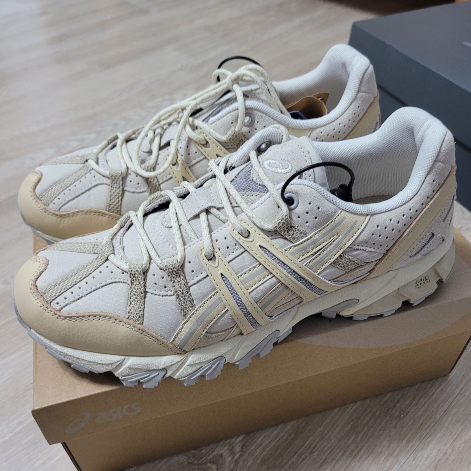 이재홍 (@hong3023) 님의 게시물 | KREAM