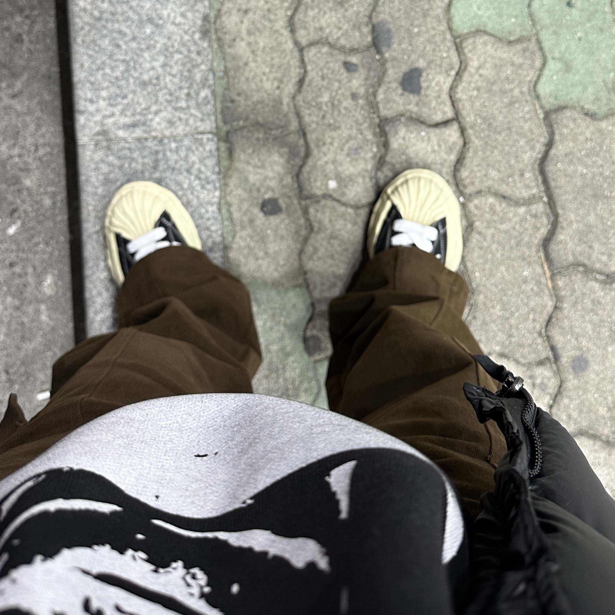 추워죽겠다 | KREAM