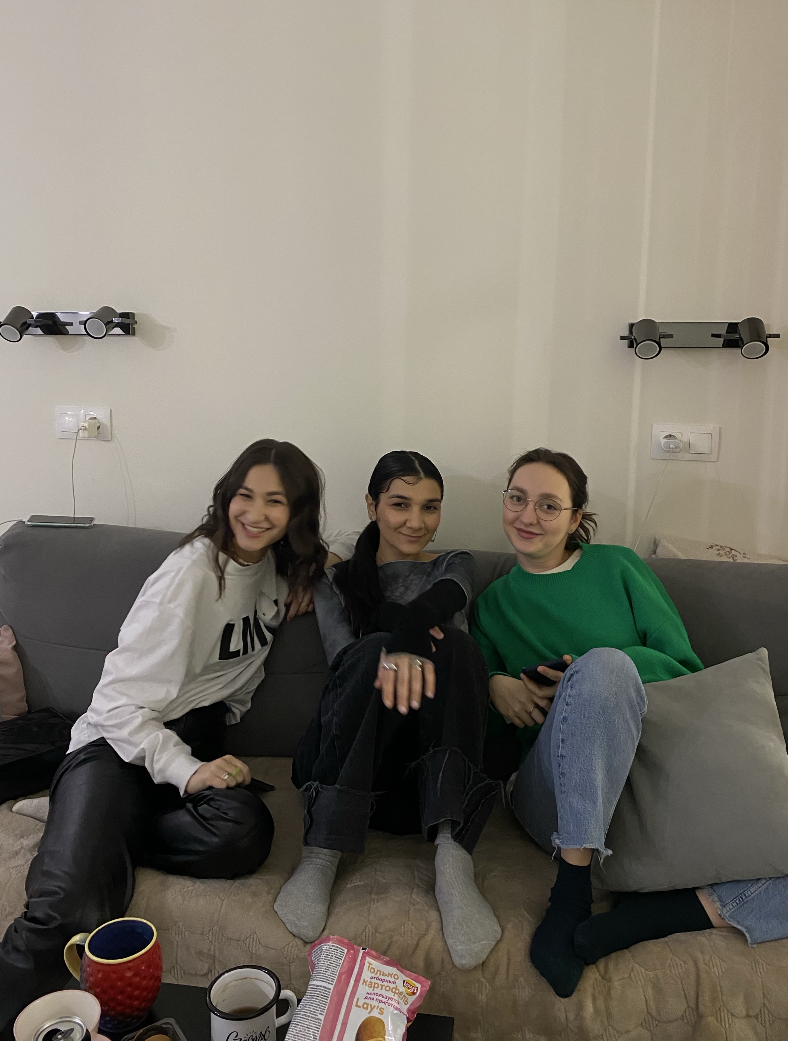 👸🏽👸🏻👸🏾 | KREAM