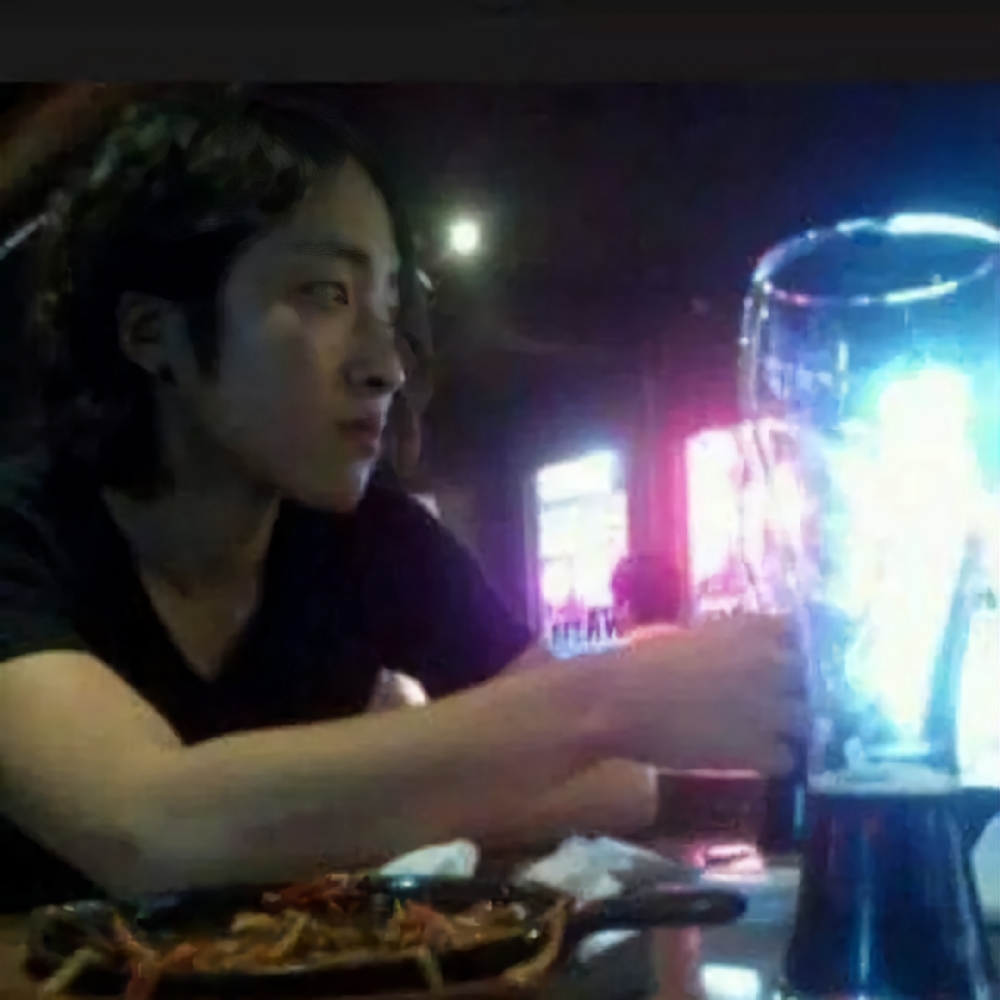 정국진 (@jinkook) 님의 게시물 | KREAM