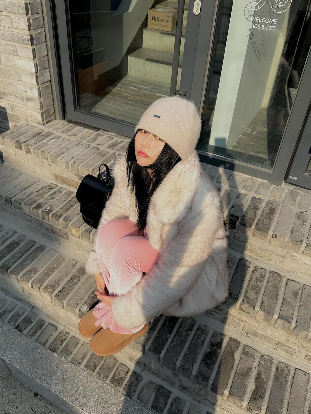 $ (@your_legacy) 님의 게시물 | KREAM