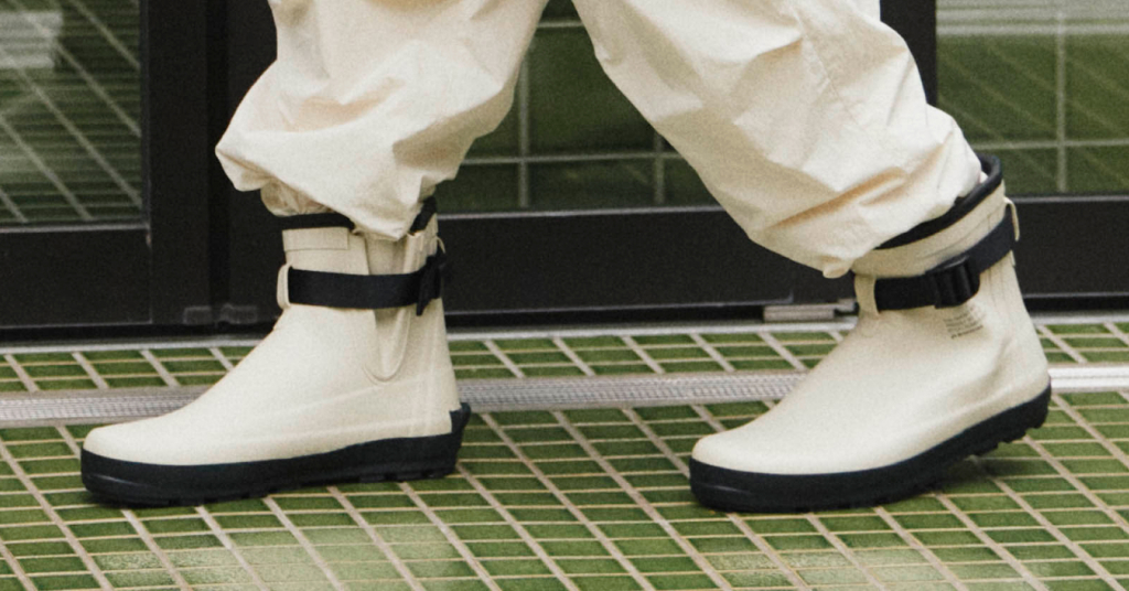 Moonstar 신규 입점 | KREAM