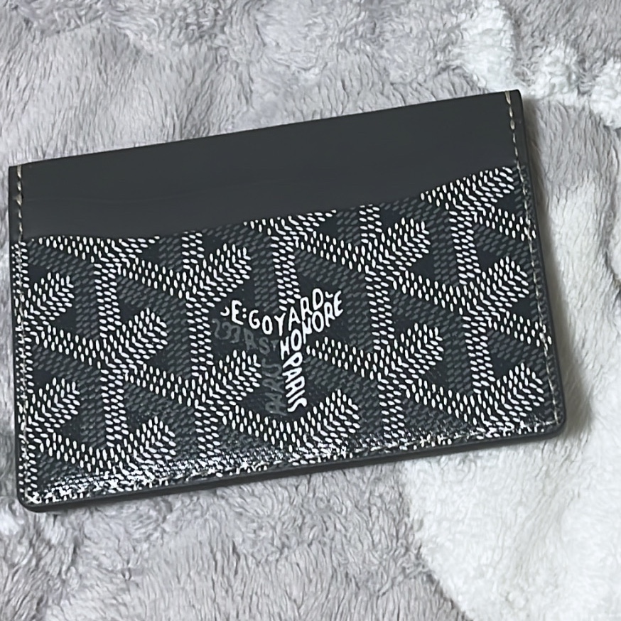 (@se._.op) 님의 게시물 | KREAM