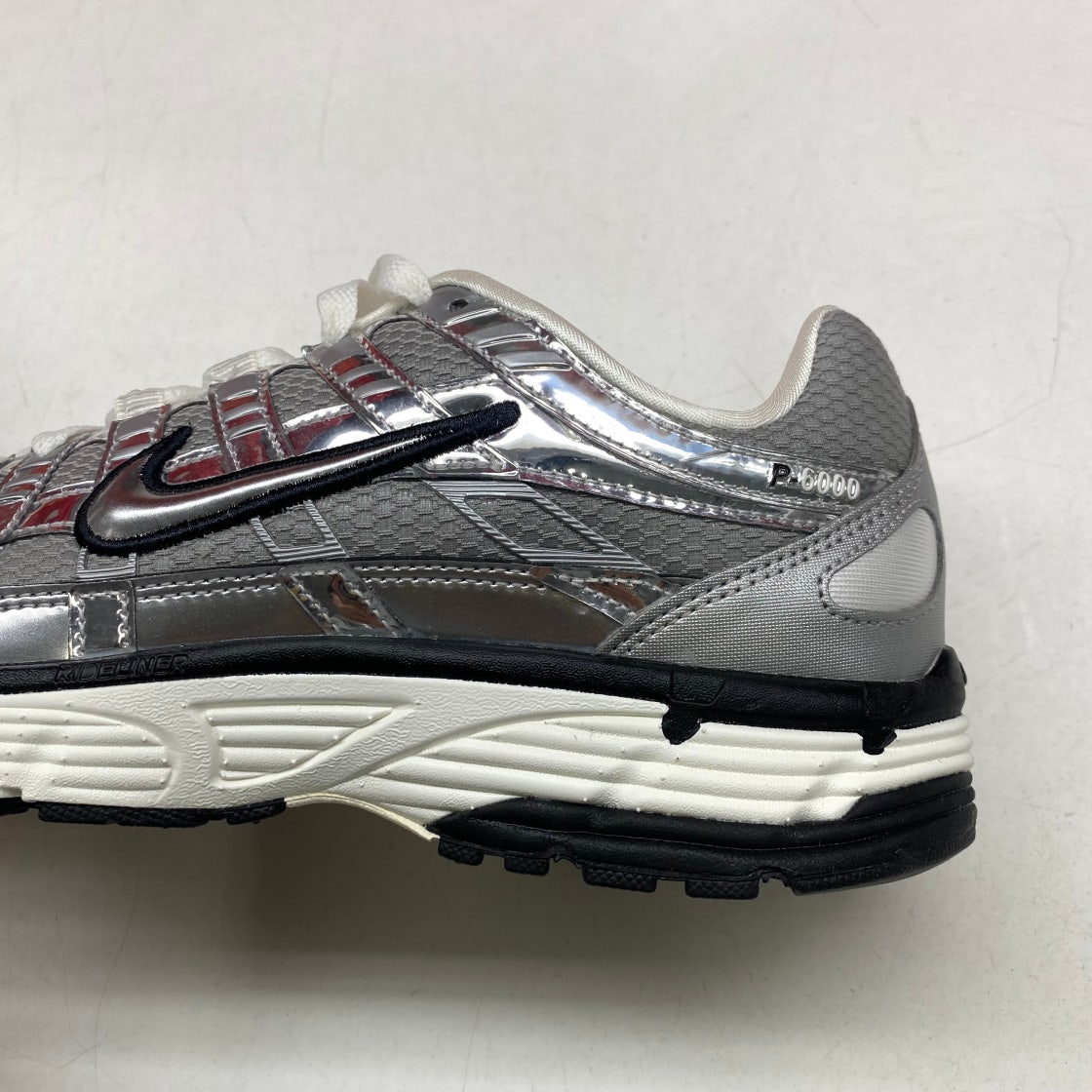 나이키 P-6000 메탈릭 실버 | KREAM