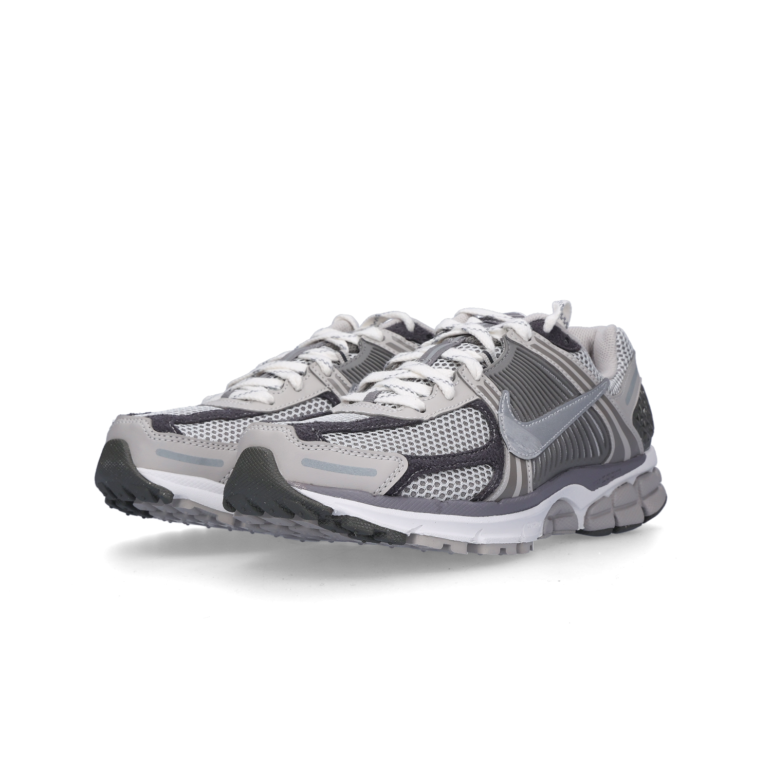 나이키 줌 보메로 5 프리미엄 라이트 아이언 오어 앤 플랫 퓨터 | KREAM