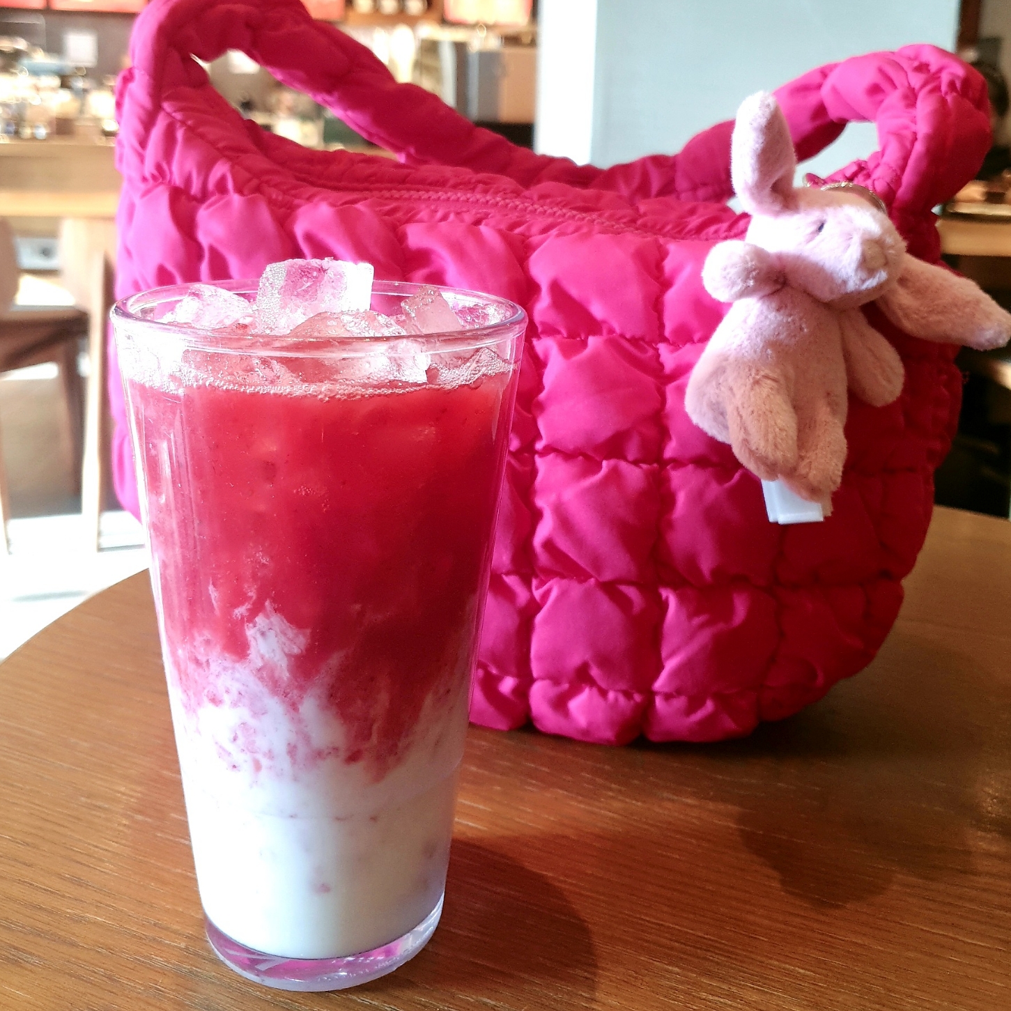 (@lovely___ar...) 님의 게시물 | KREAM