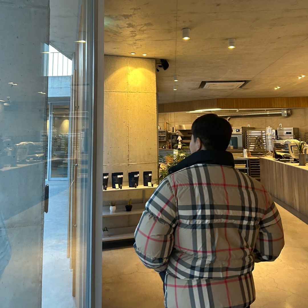 유준 (@k__yj) 님의 게시물 | KREAM