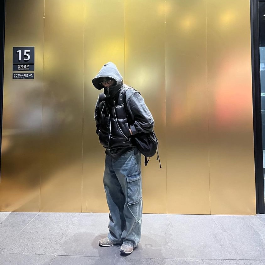 김윤우 (@yun._.woo) 님의 게시물 | KREAM