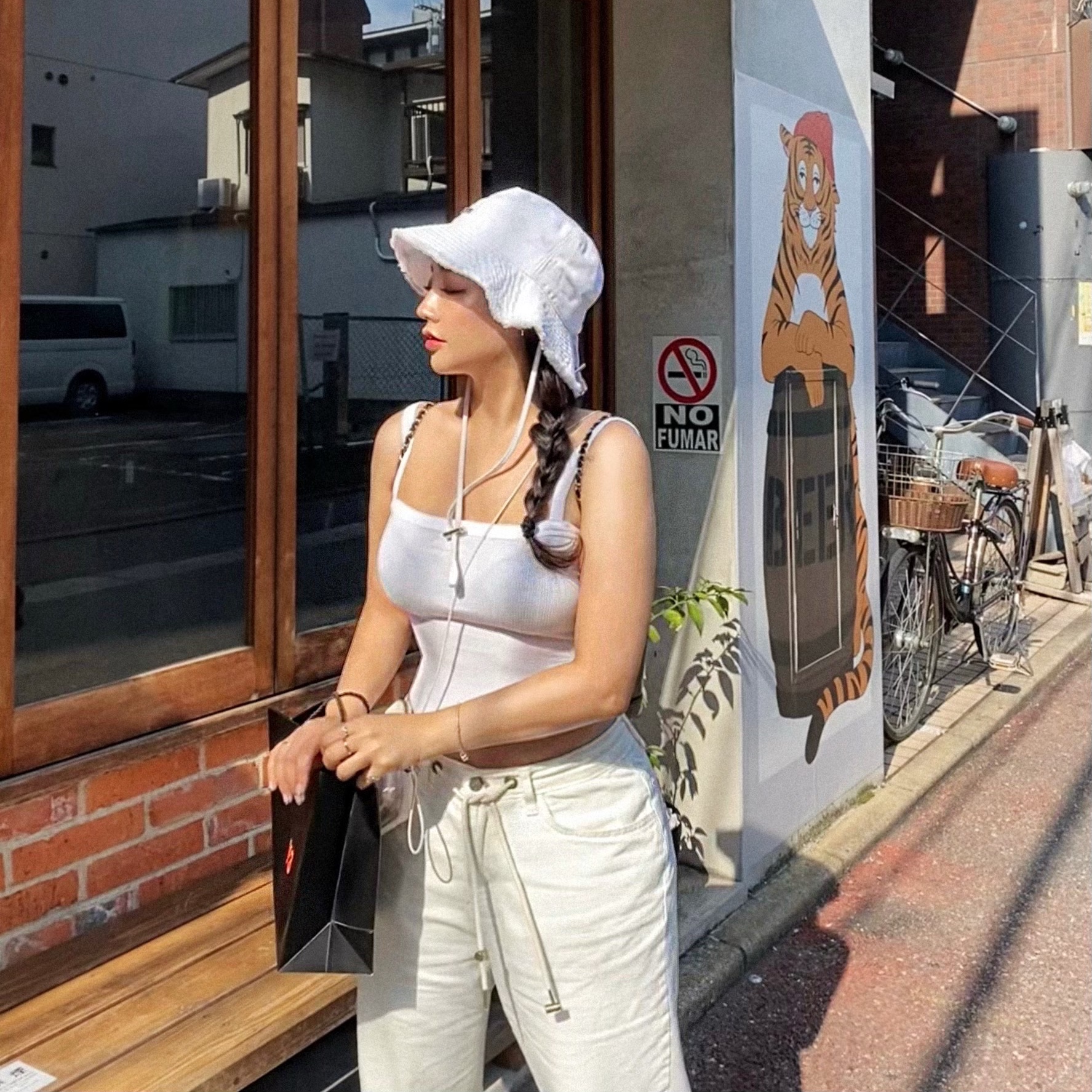 m0re_cherry (@m0re_cherry) 님의 게시물 | KREAM