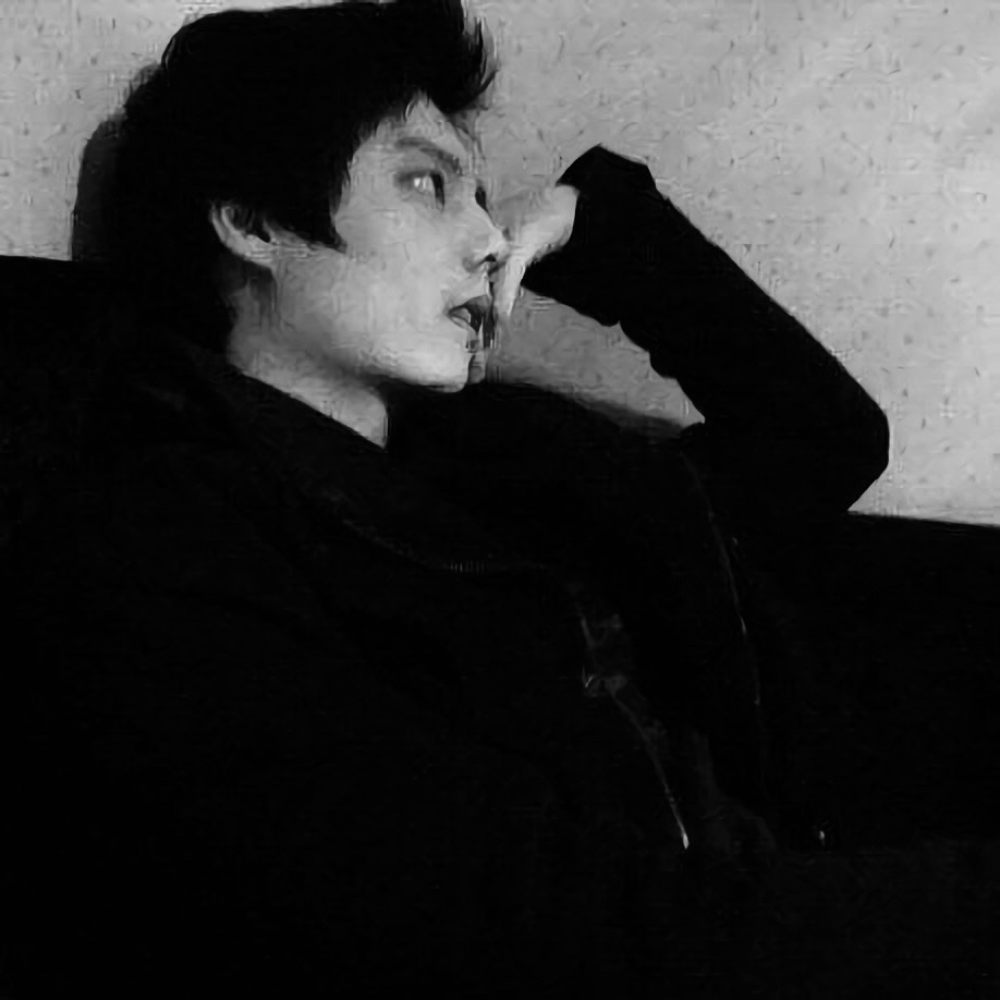 gutmut (@kangsoo) 님의 게시물 | KREAM