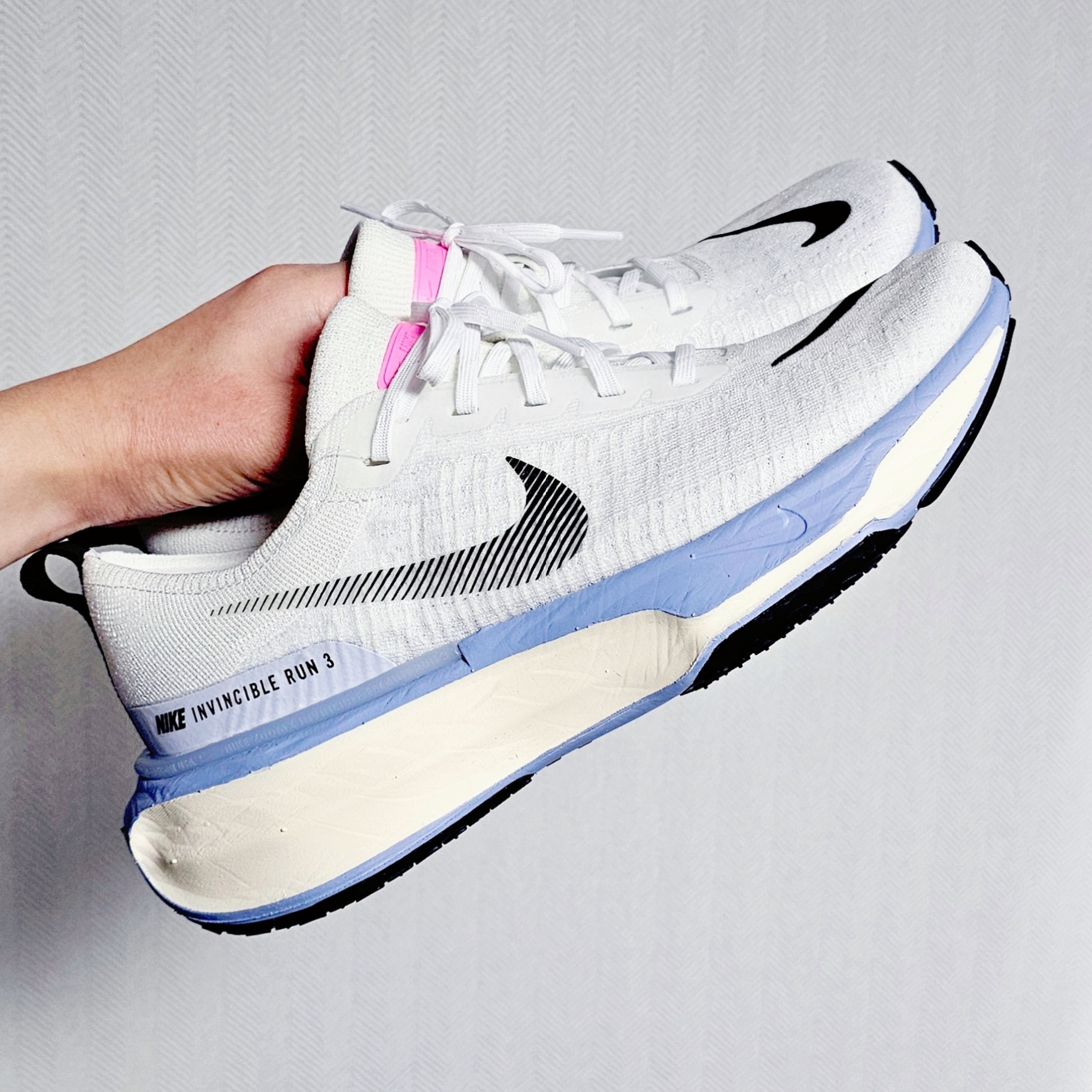 @sneaker_woong (@sneaker_woong) 님의 게시물 | KREAM