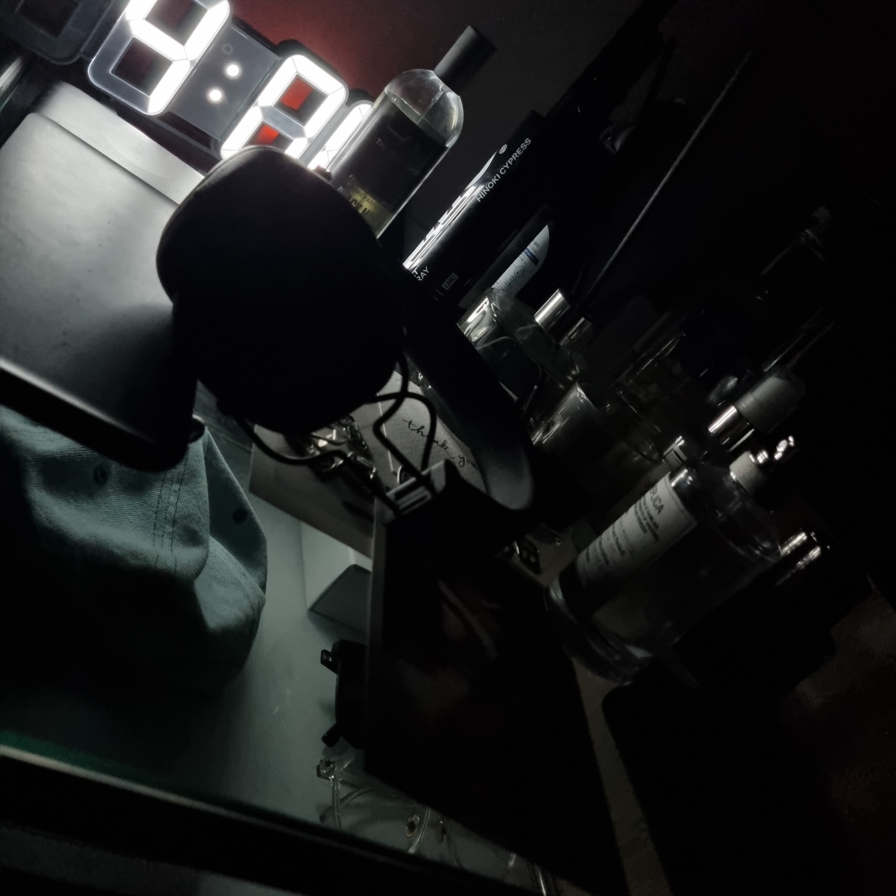 성윤이 (@num_ik) 님의 게시물 | KREAM