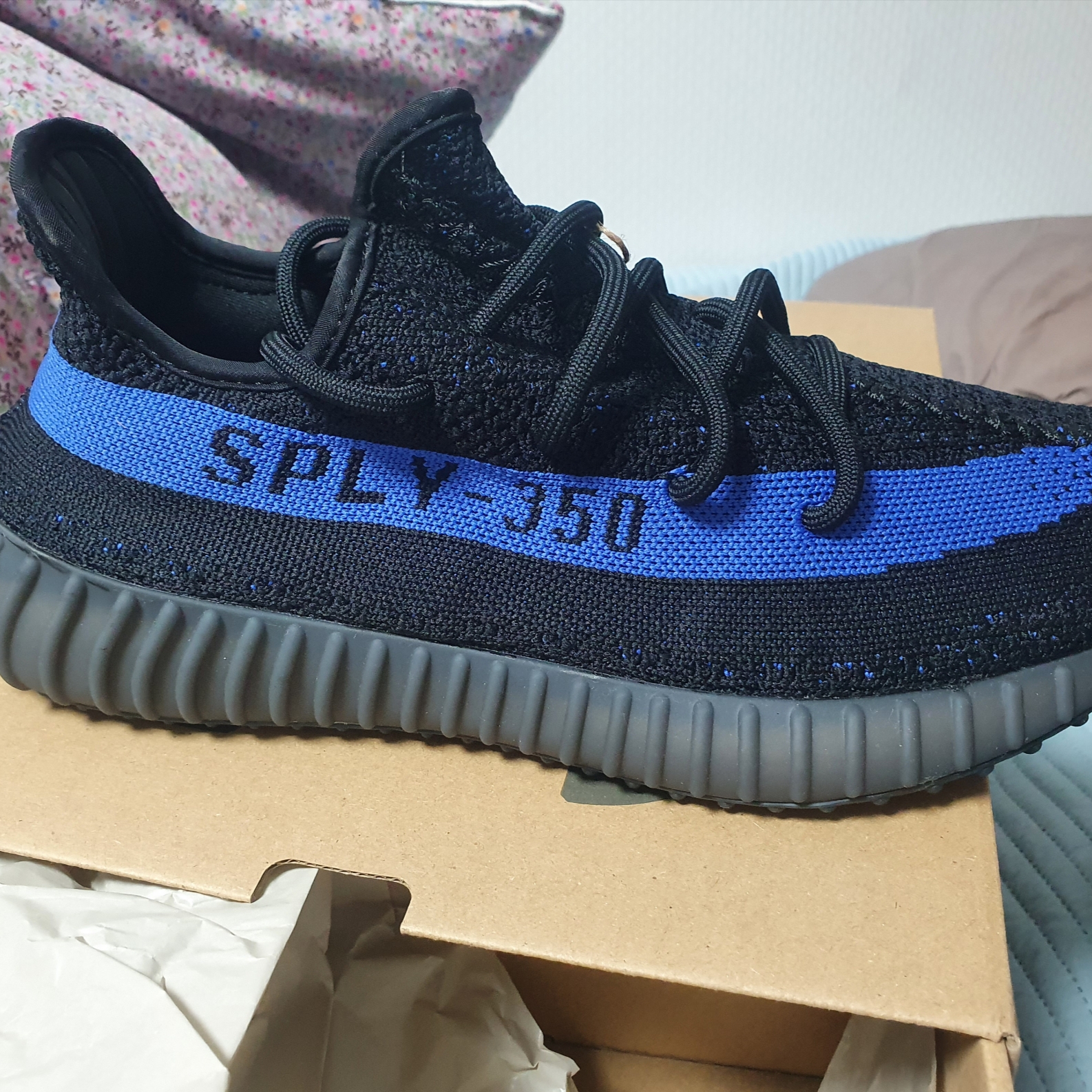 이지350 다즐링 블루 | KREAM