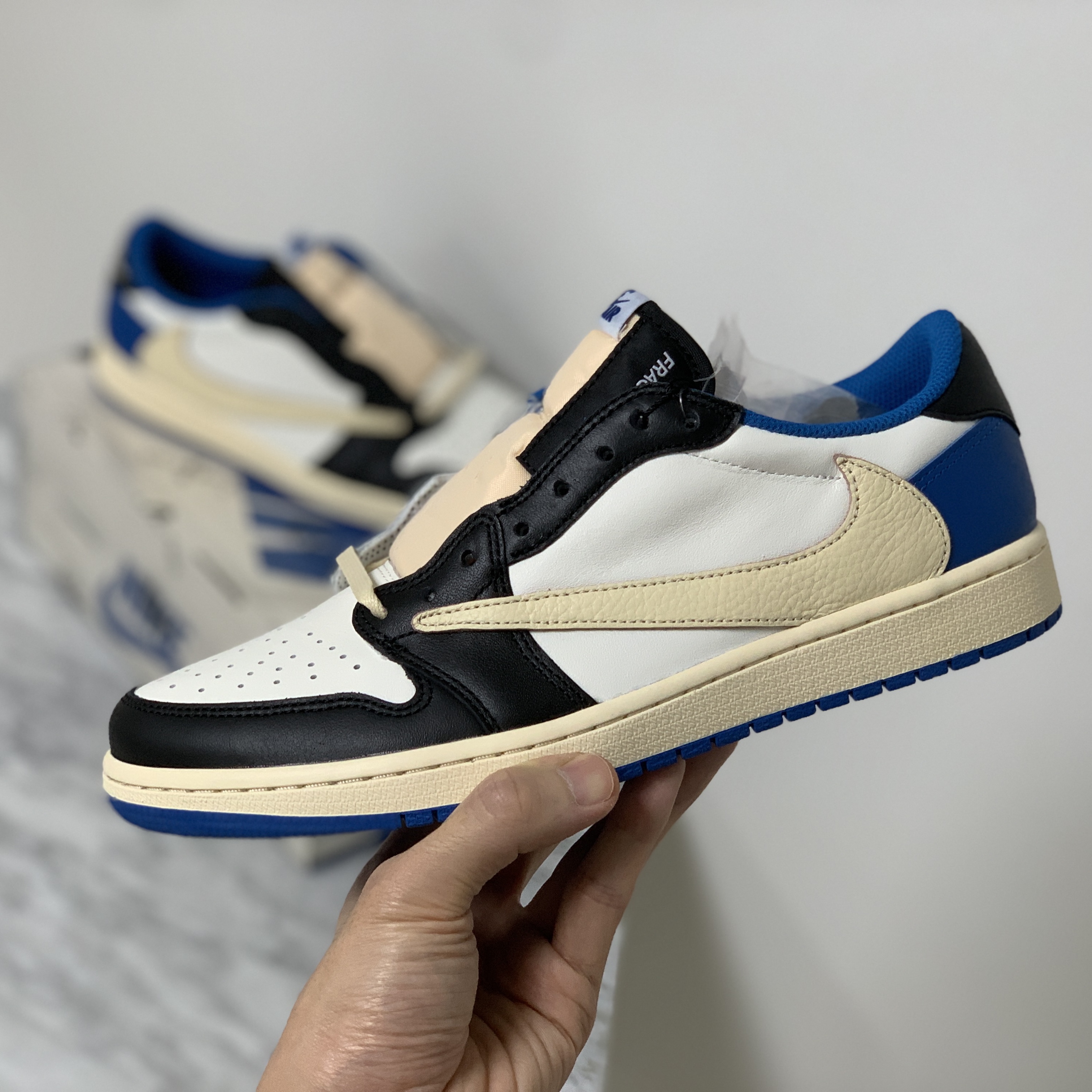 ⭐️너를위한조던⭐️ (@prayforyou39) 님의 게시물 | KREAM