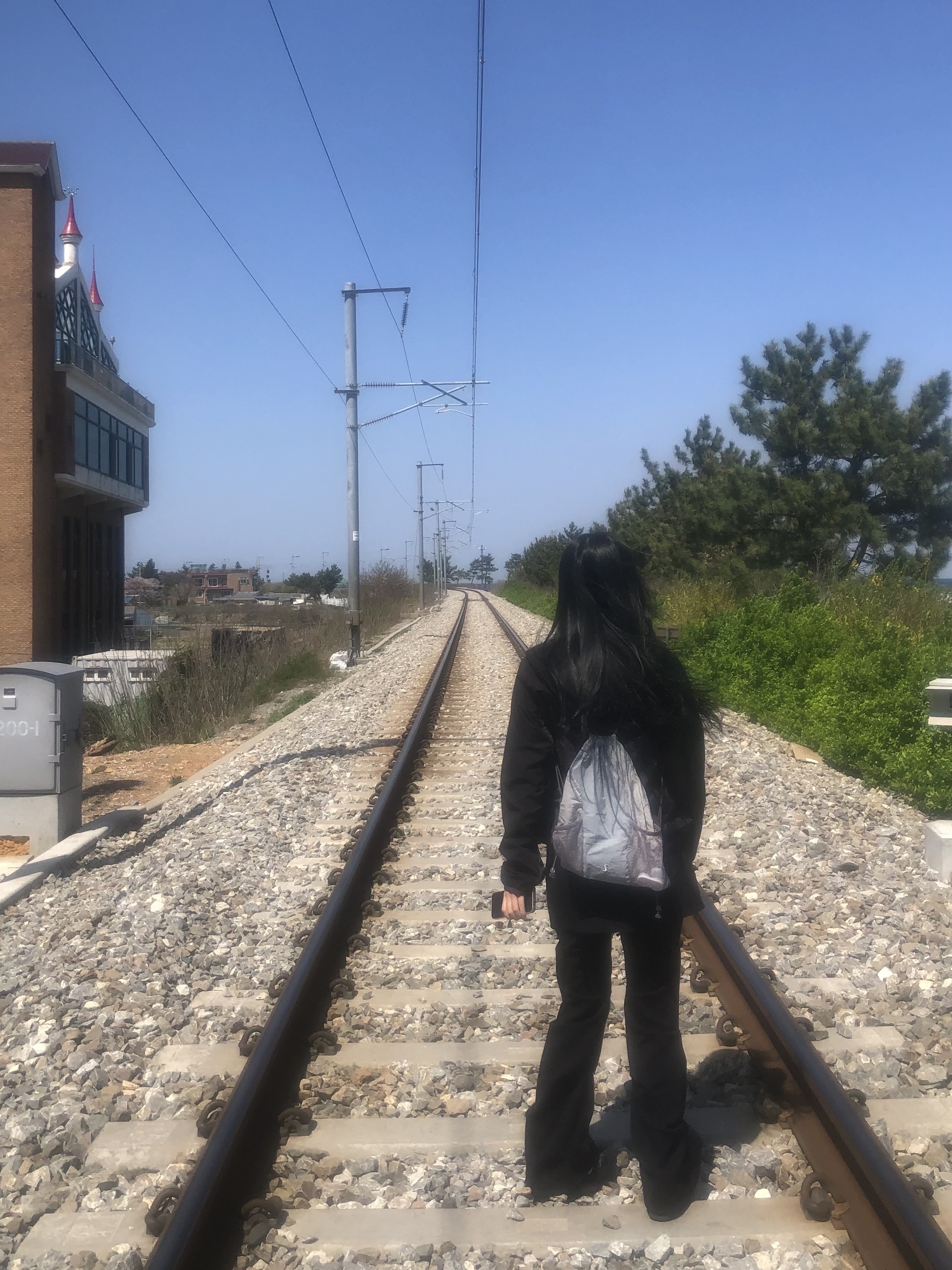 냉똥이 (@ttomee) 님의 게시물 | KREAM