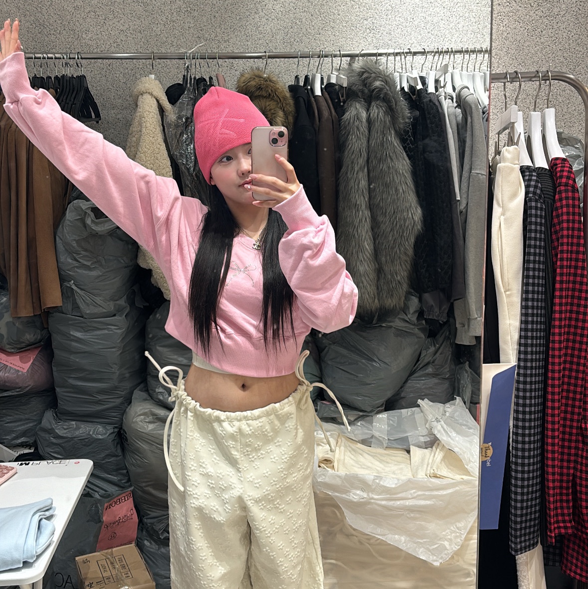 기무태리니 (@_____ttaer) 님의 게시물 | KREAM