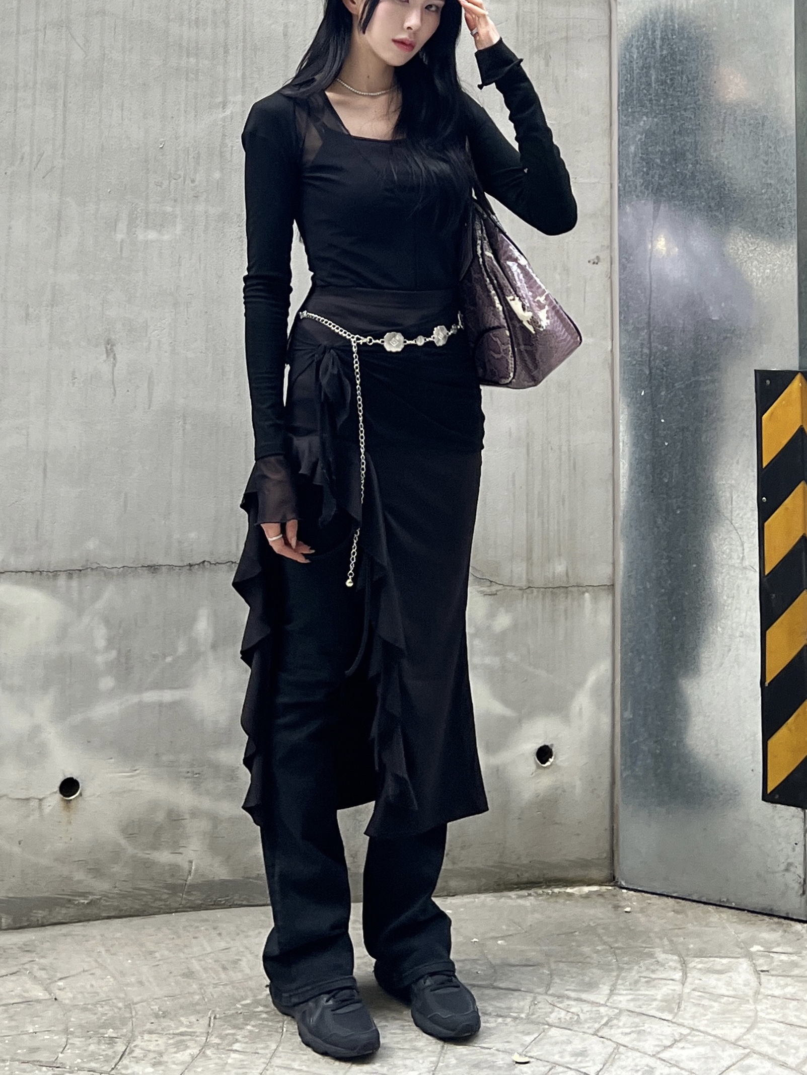 매매 (@fruiting__) 님의 게시물 | KREAM