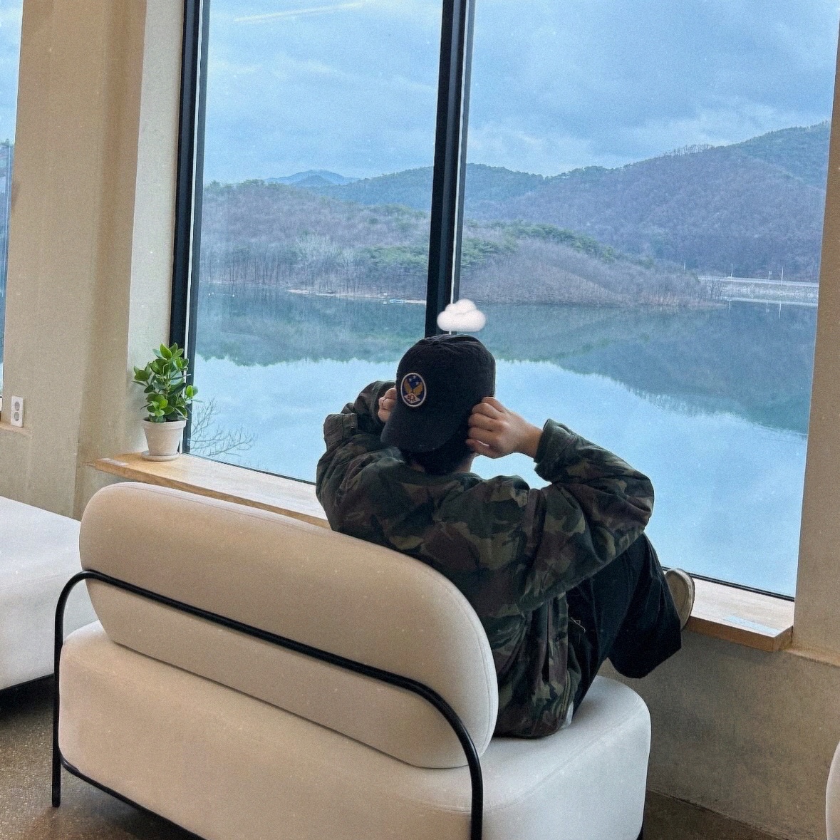 김주원 (@vv_one) 님의 게시물 | KREAM