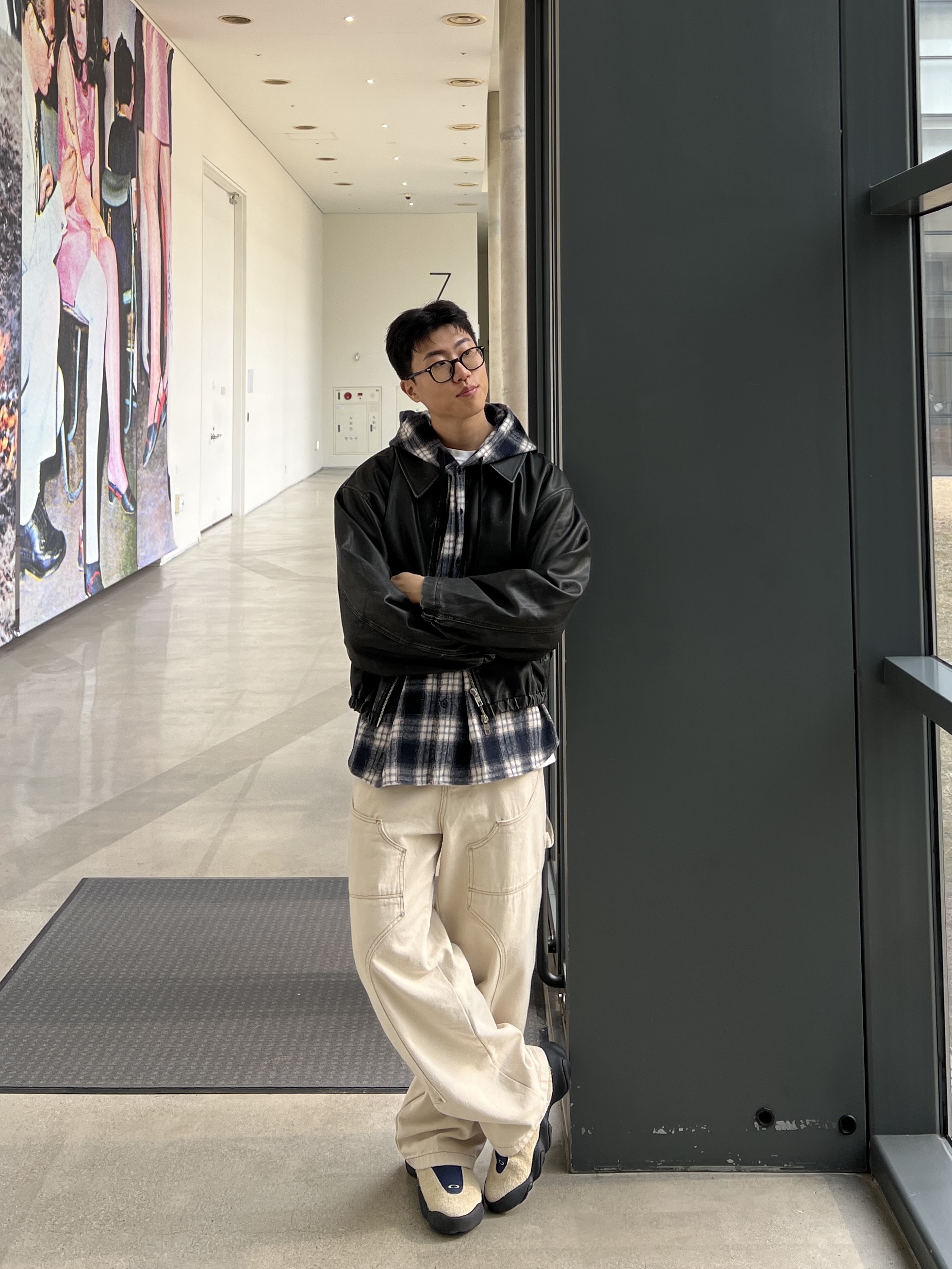 진 (@jin_dori_2) 님의 게시물 | KREAM