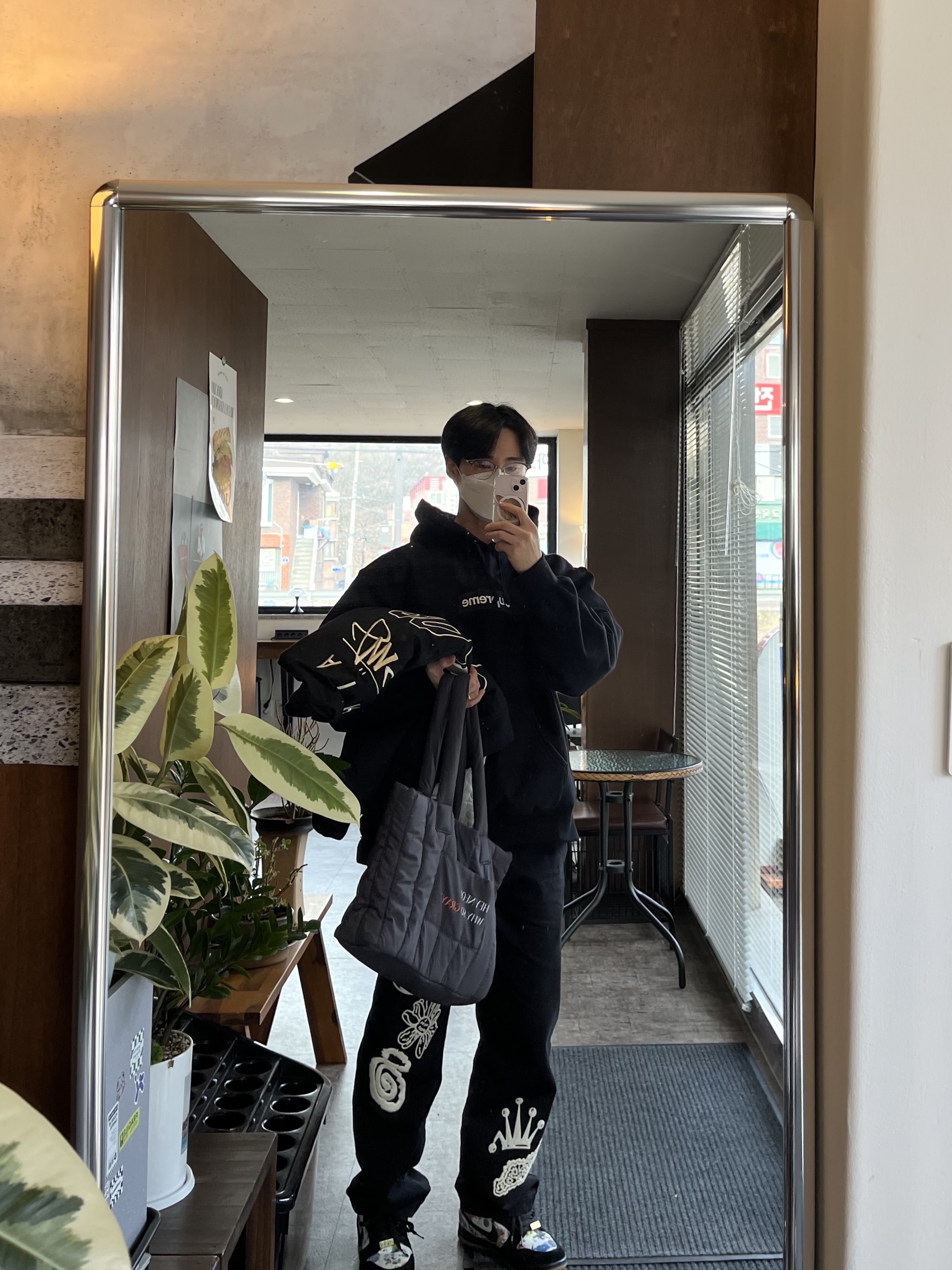 ? (@jhkk__) 님의 게시물 | KREAM