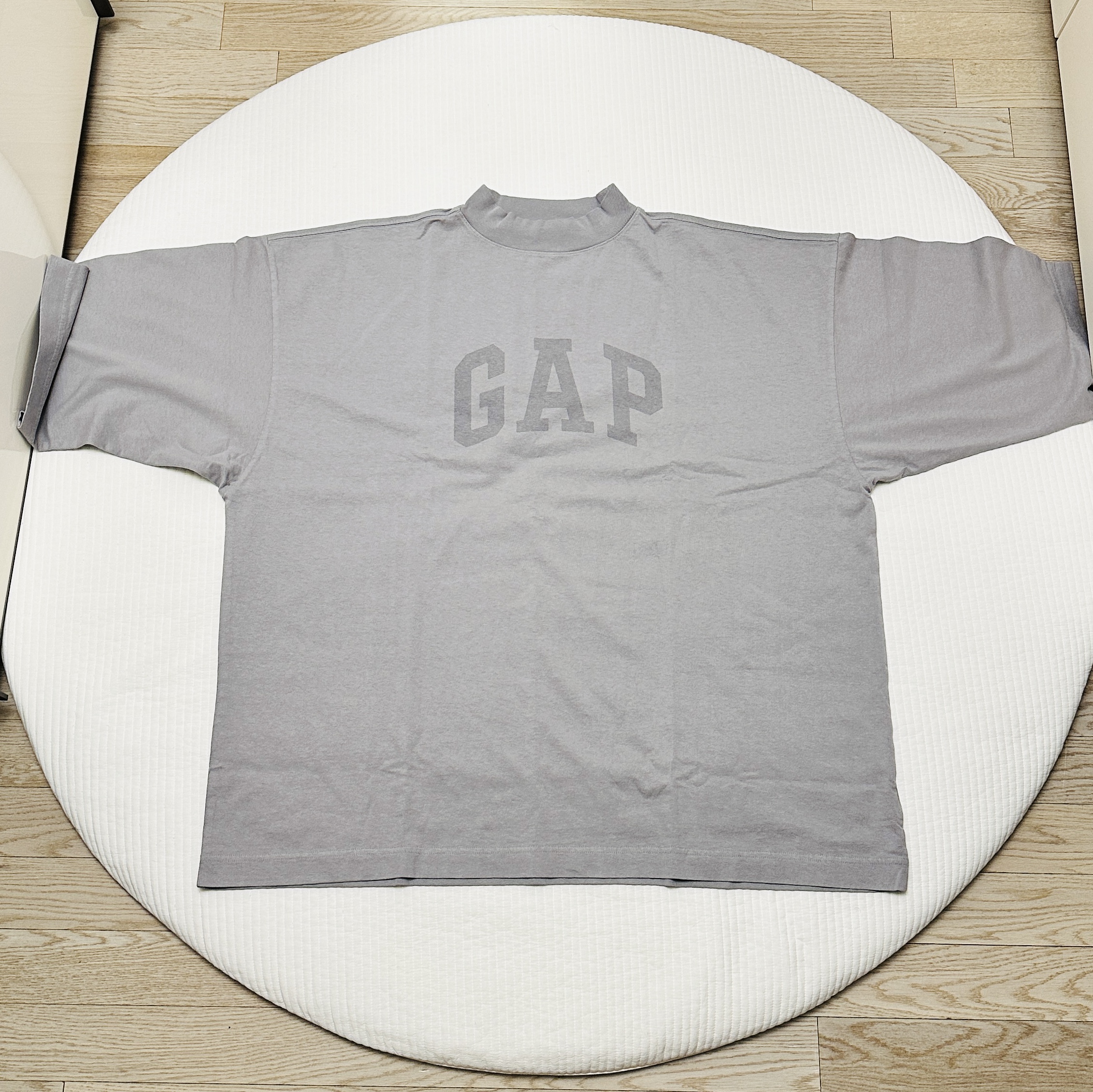 186/78 M 너무 큼ㅠ | KREAM