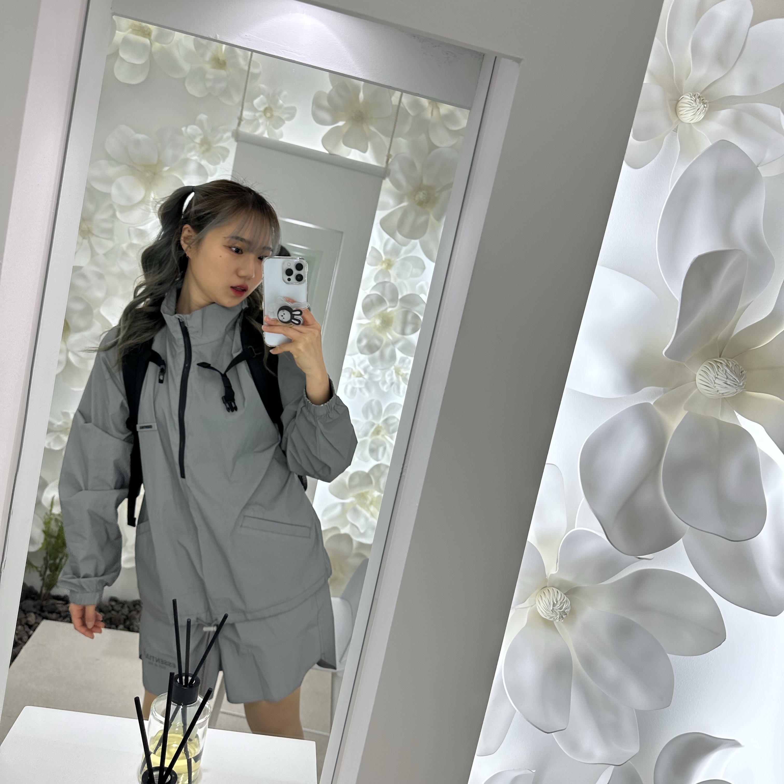 두나 (@_d2_n4) 님의 게시물 | KREAM