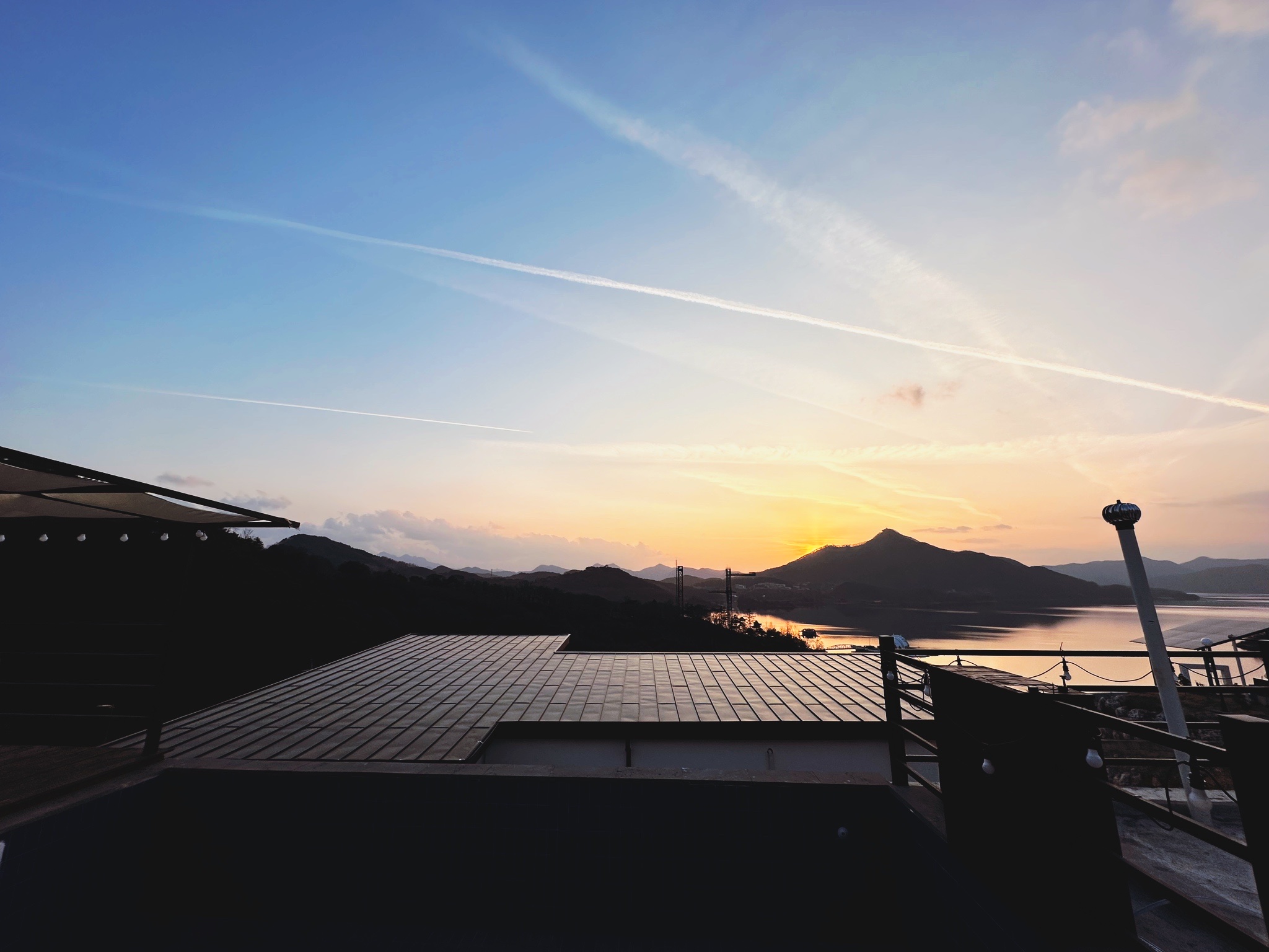 그림 같았던 석양. | KREAM