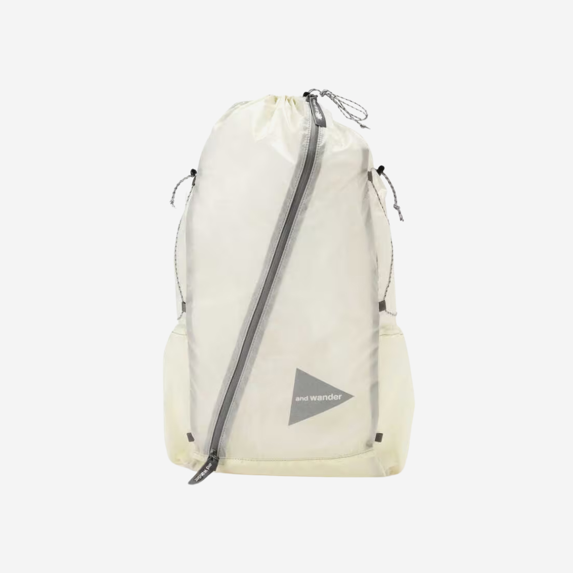 앤드 원더 실 데이팩 오프 화이트 | and wander | KREAM
