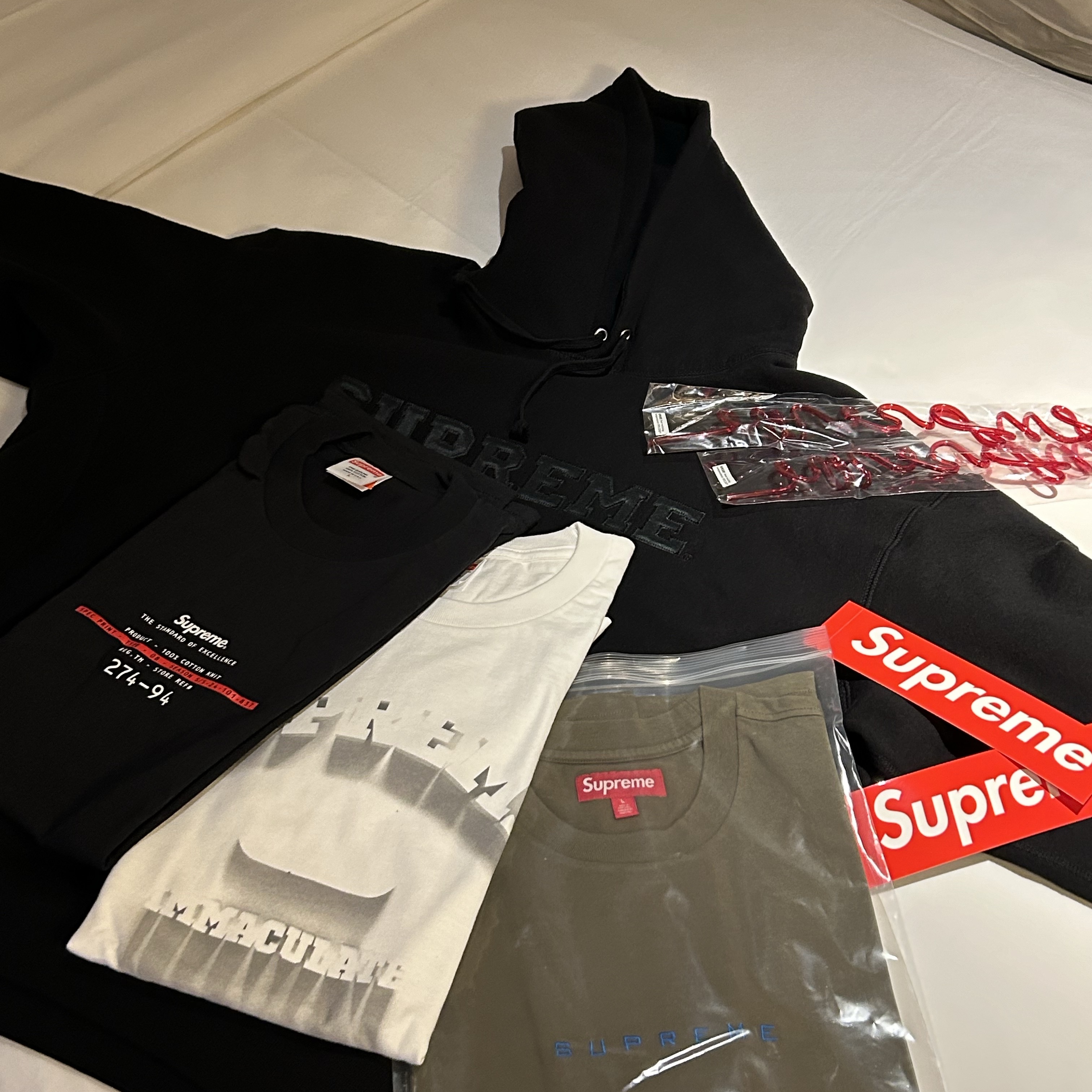 슈프림 24SS | KREAM