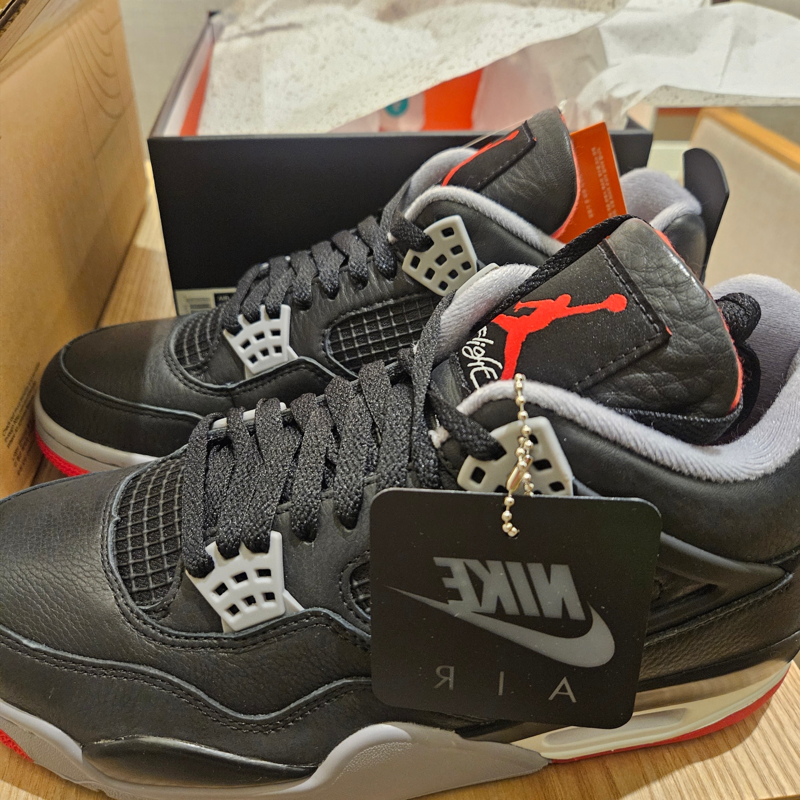 (@peaceday24) 님의 게시물 | KREAM