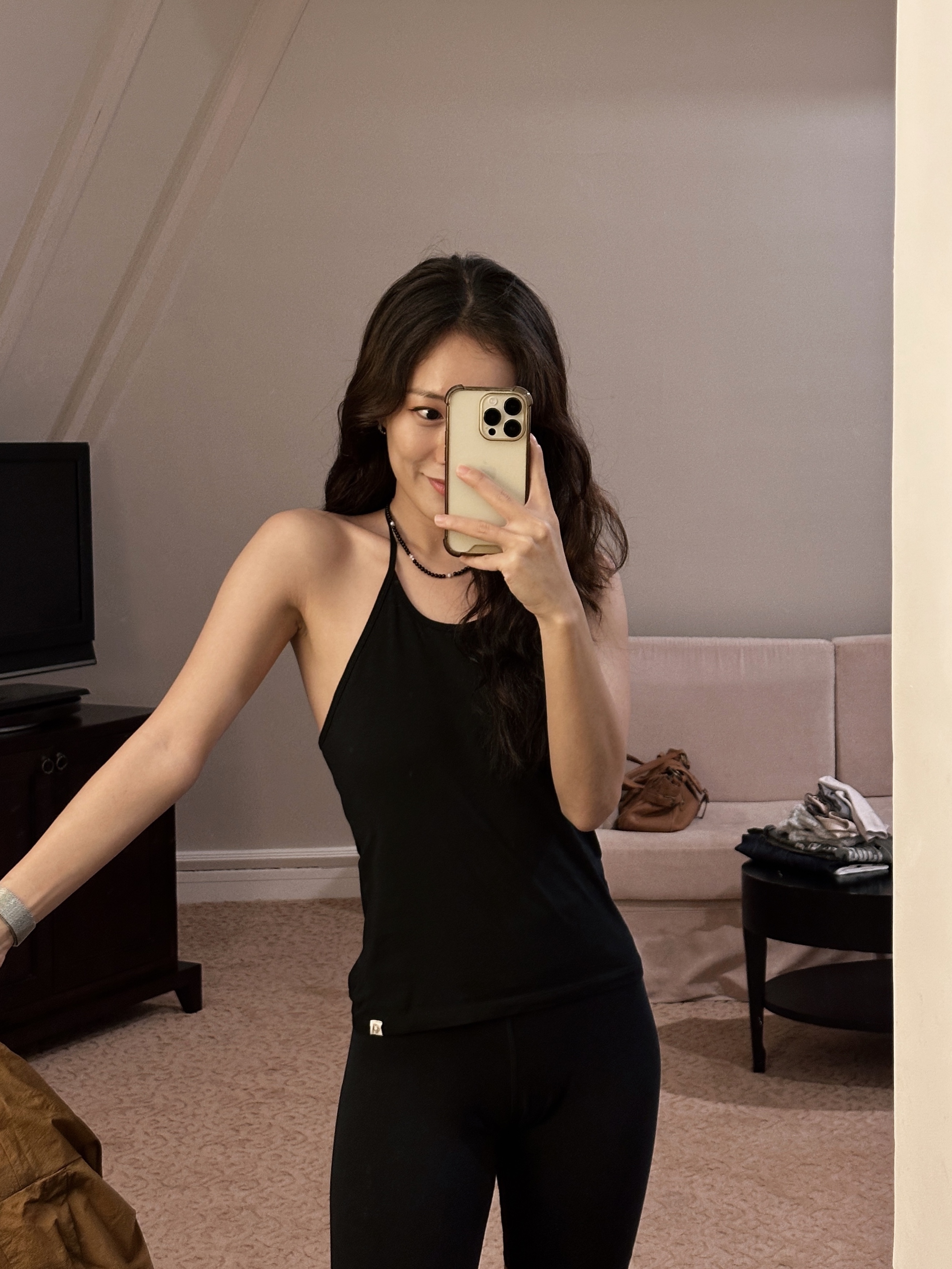 바이커팬츠도 올블랙룩으로🖤 | KREAM