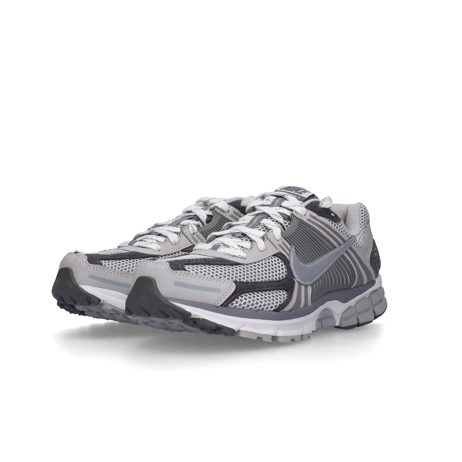 나이키 줌 보메로 5 프리미엄 라이트 아이언 오어 앤 플랫 퓨터 | KREAM