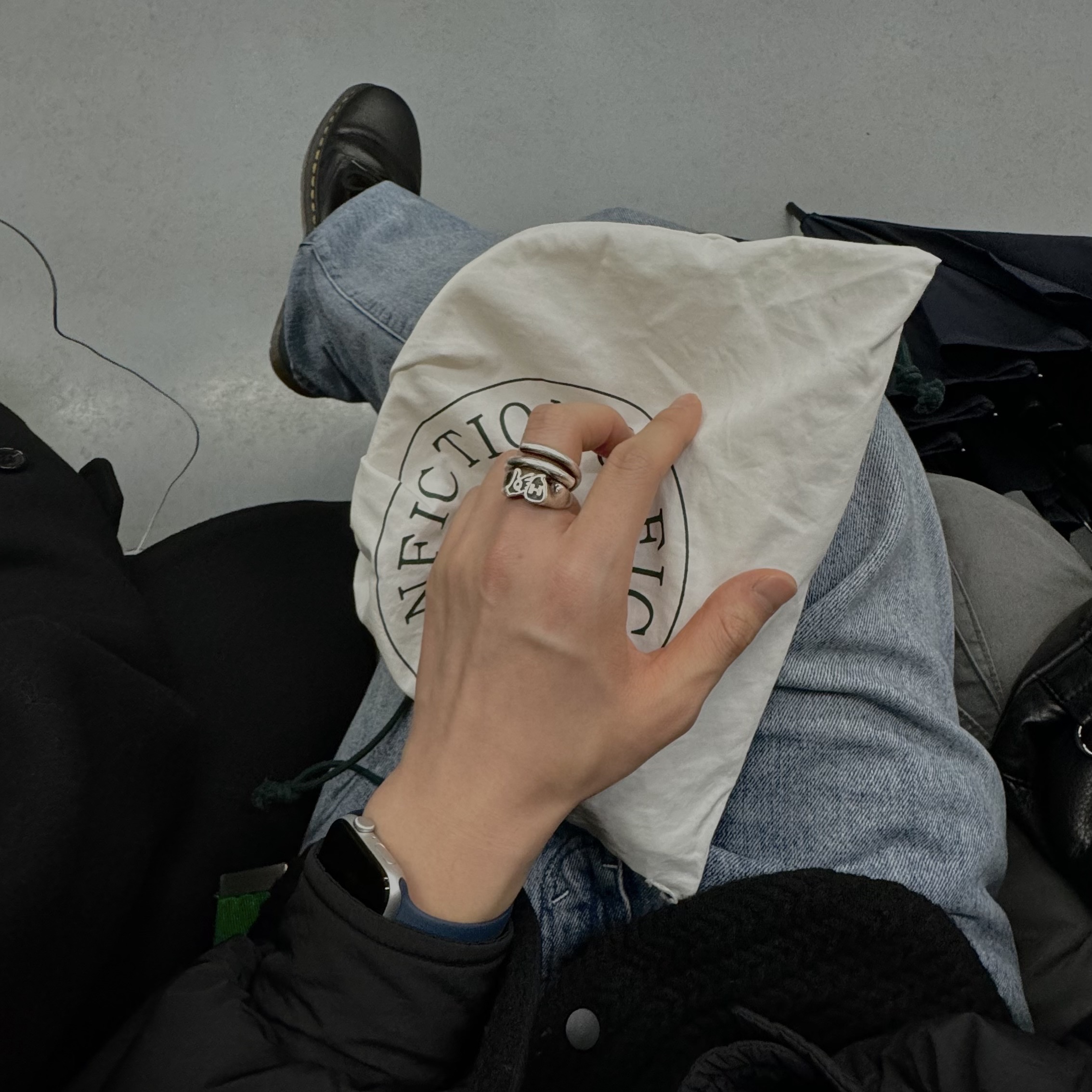 mischief (@mischief) 님의 게시물 | KREAM