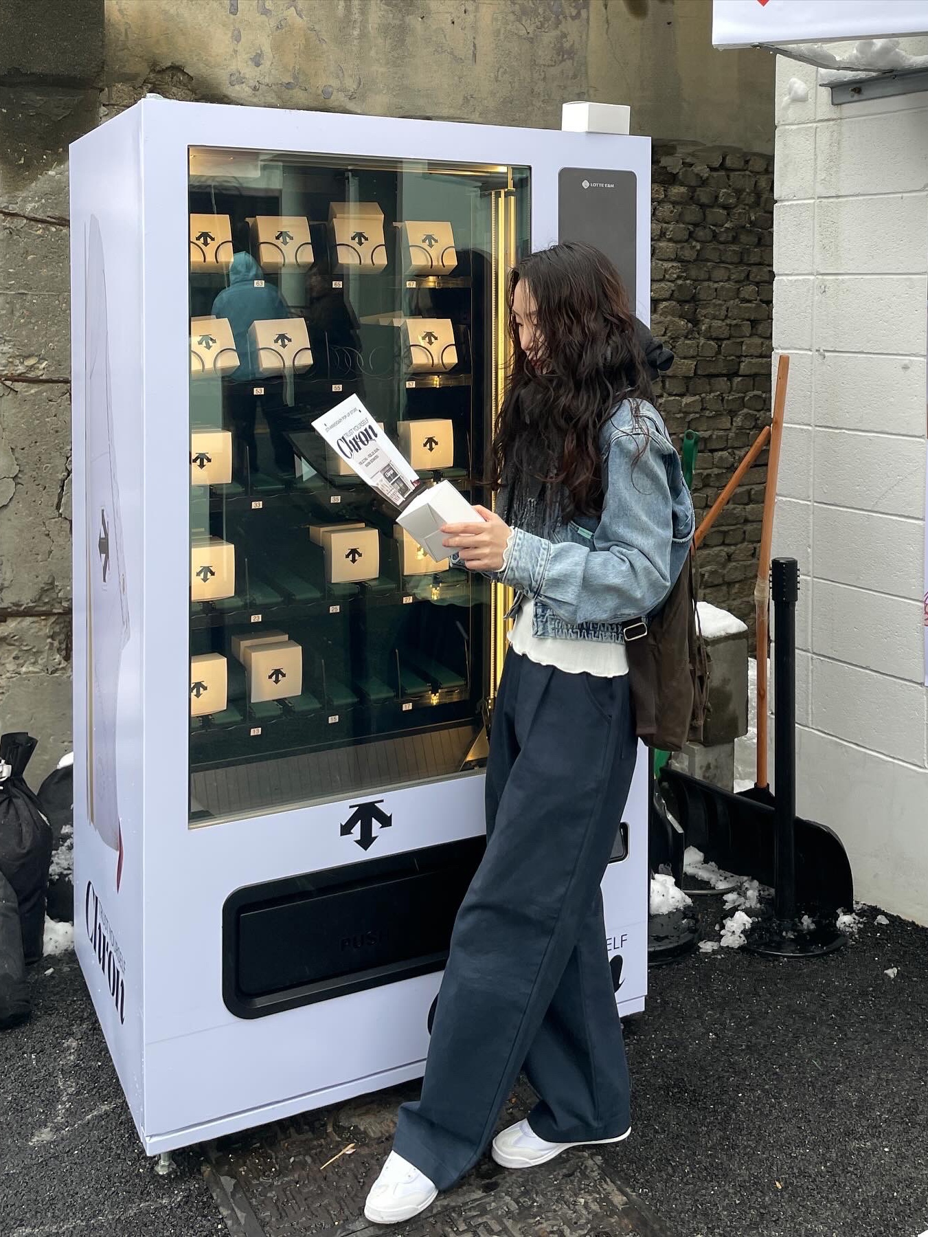 ↙️⬇️↘️ | KREAM