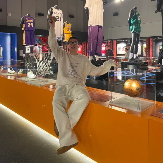 Essential by eql | KREAM