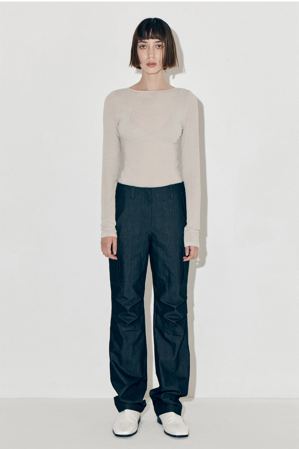 스튜디오테이블 벨티드 카고 팬츠 챠콜 | STUDIOTABLE | KREAM