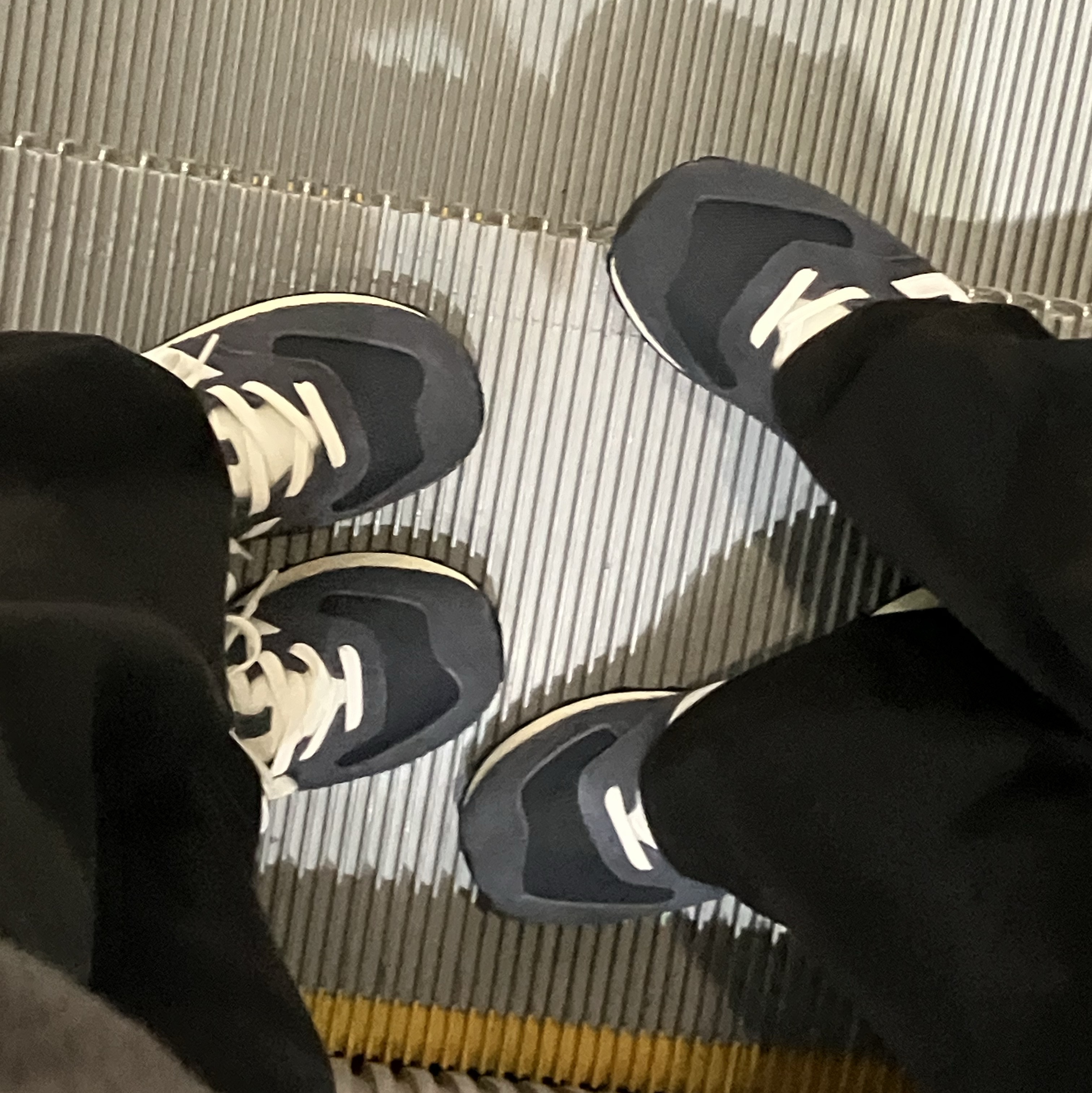 퇴사선물 뉴발574 | KREAM