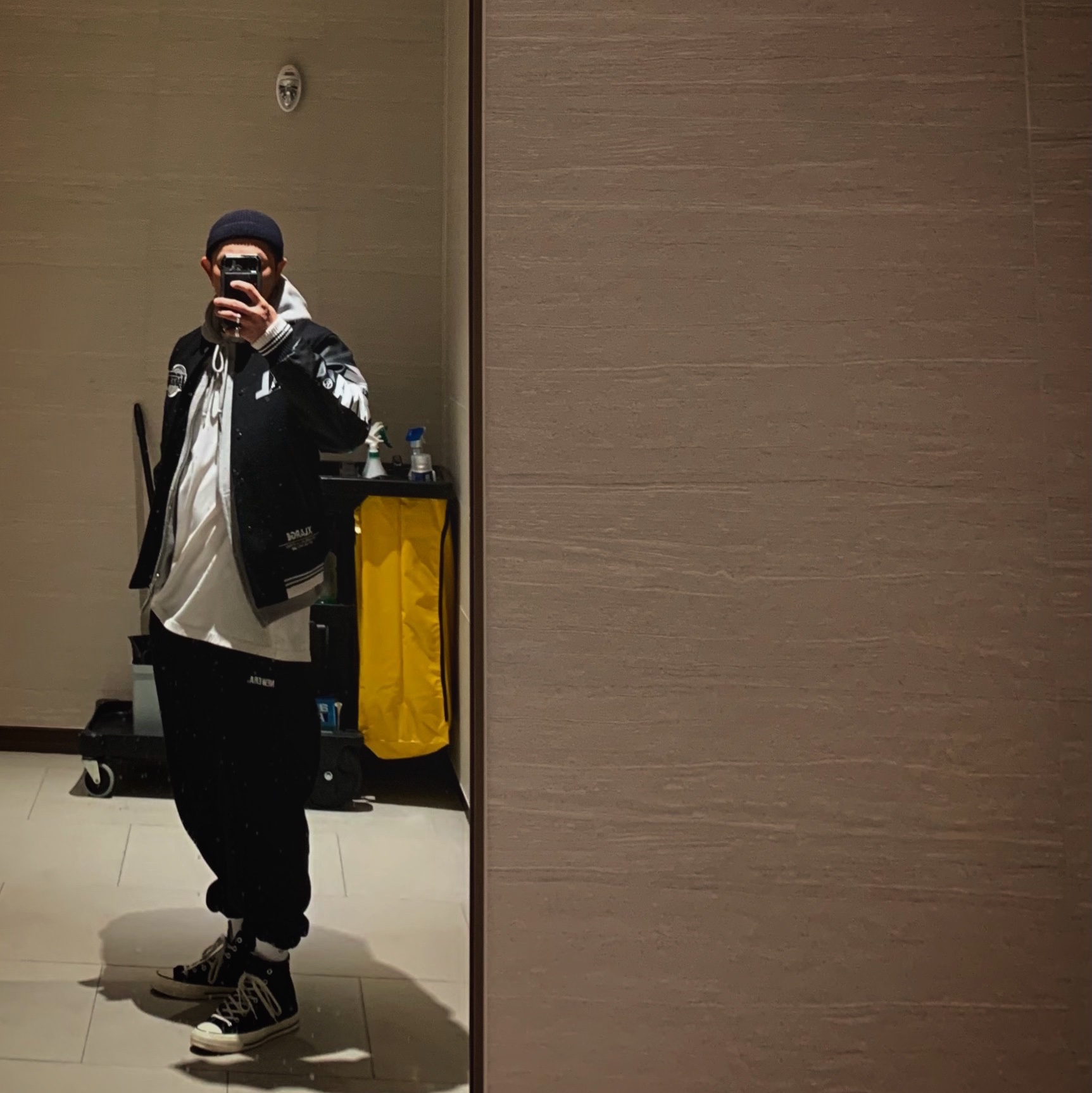 parkmarley (@marley007) 님의 게시물 | KREAM