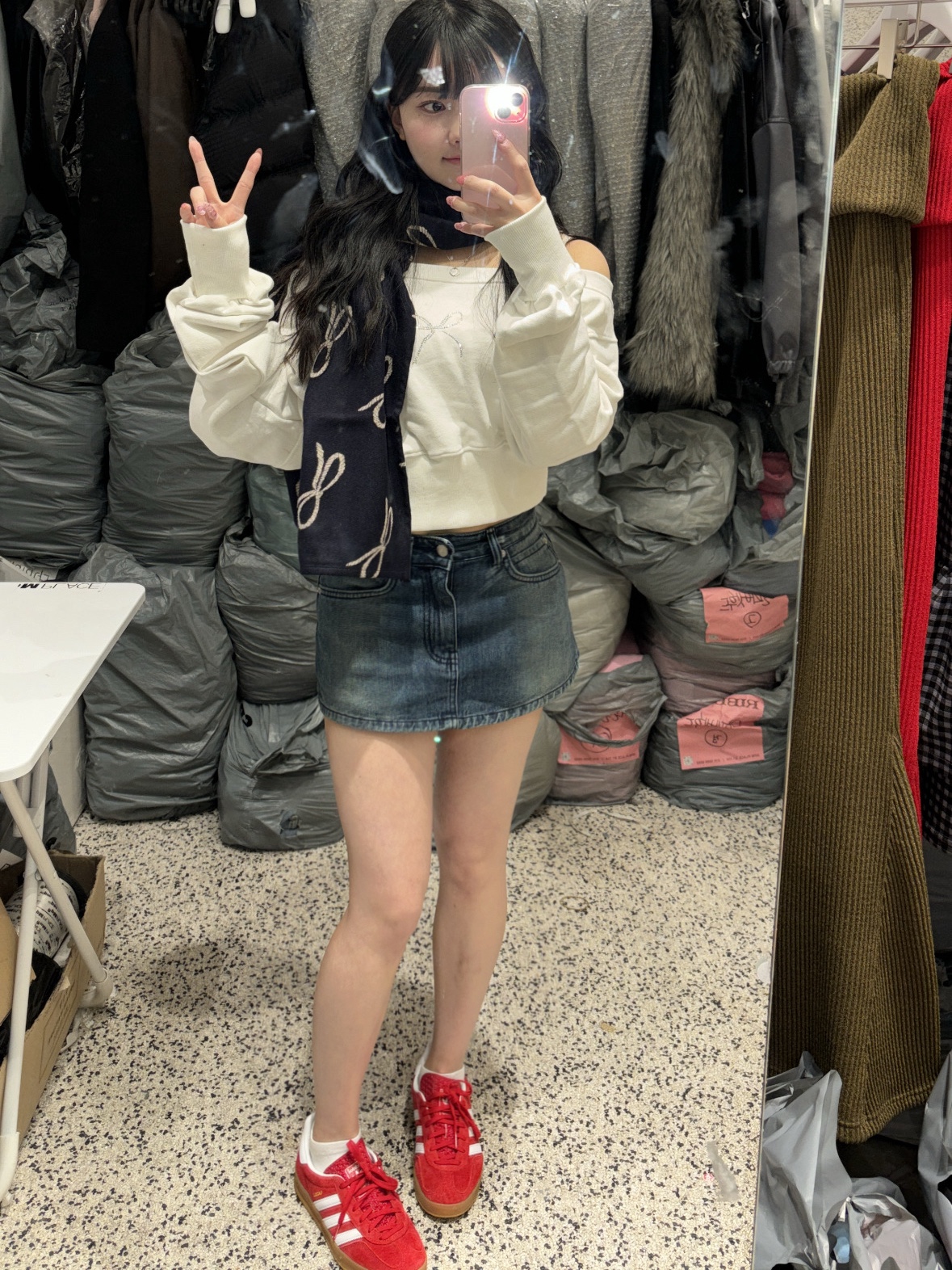 기무태리니 (@_____ttaer) 님의 게시물 | KREAM