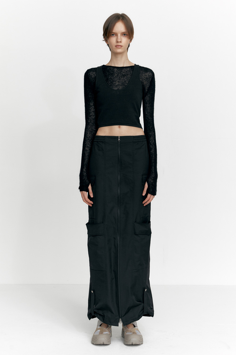 스튜디오테이블 커브드 슬리브리스 블랙 | STUDIOTABLE | KREAM