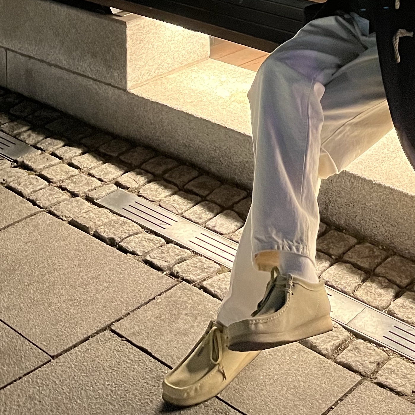 cool_jr (@barney_stinson) 님의 게시물 | KREAM