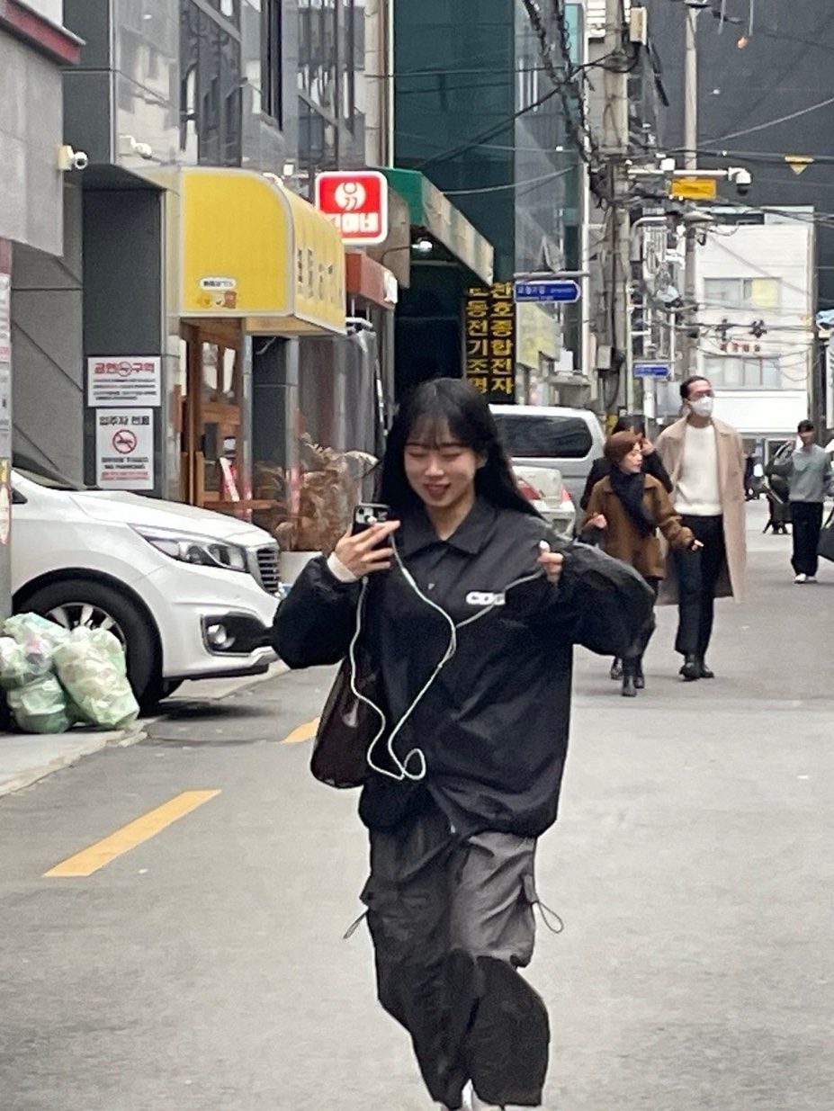 yuna (@yunamon_) 님의 게시물 | KREAM