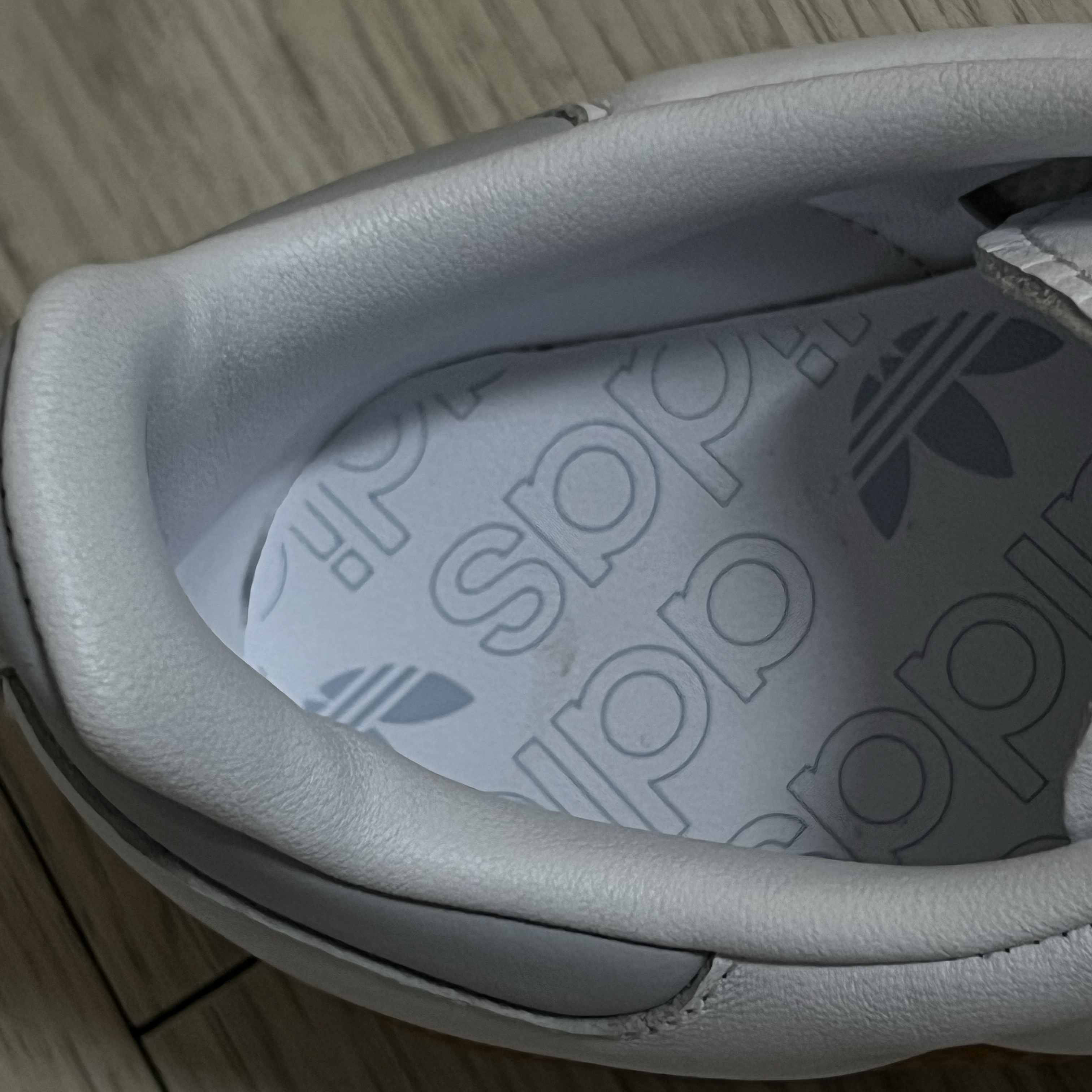 마감이 아쉽네요 | KREAM