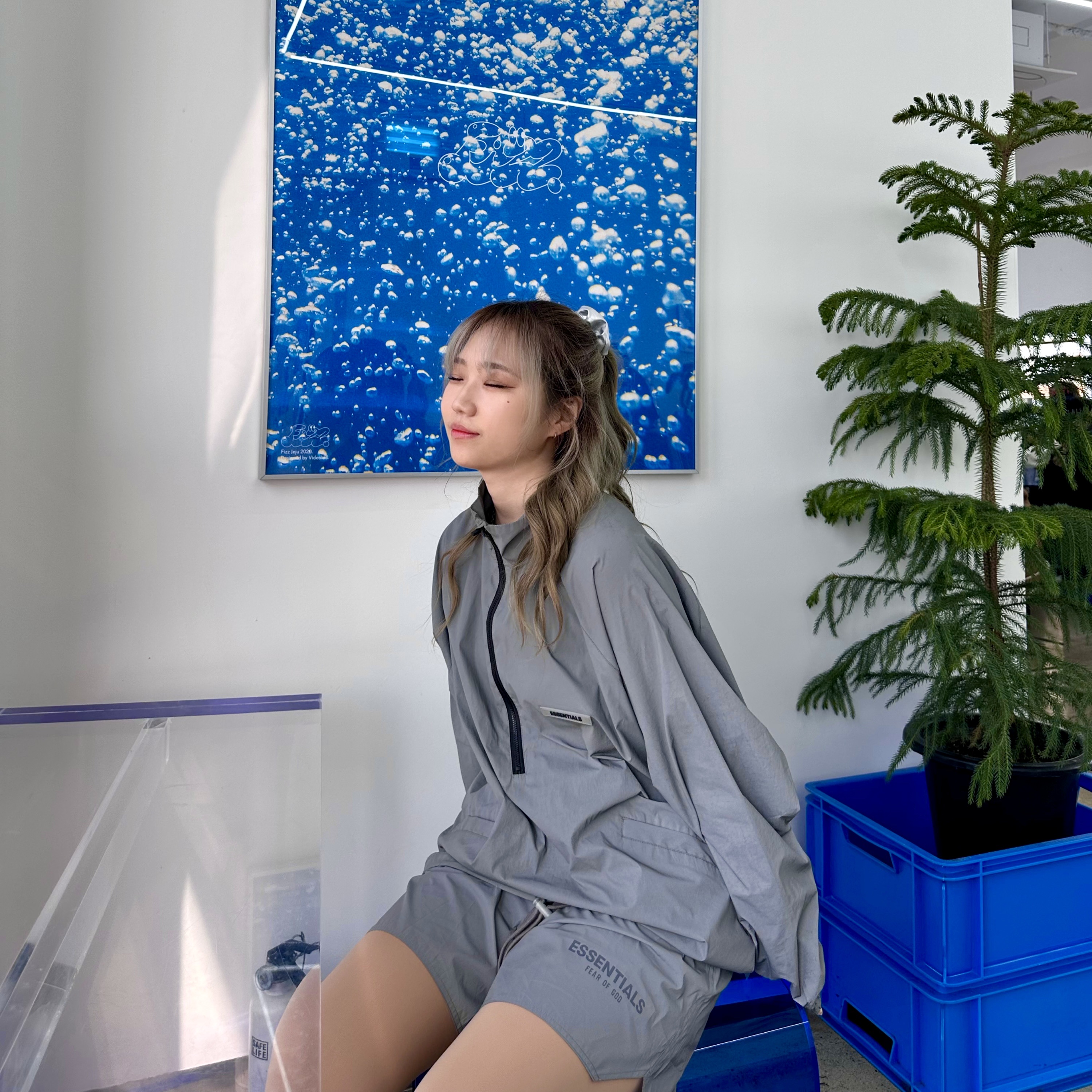 두나 (@_d2_n4) 님의 게시물 | KREAM