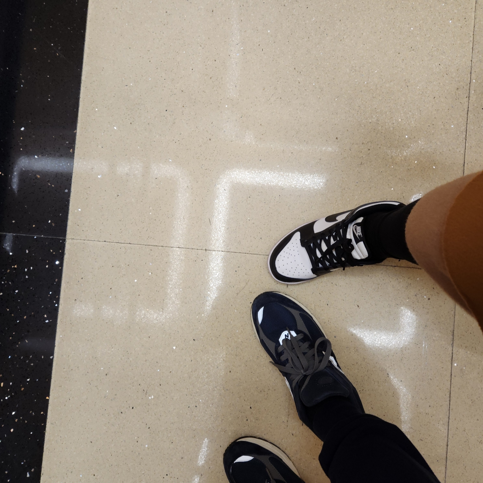 2002 & 범고래 | KREAM