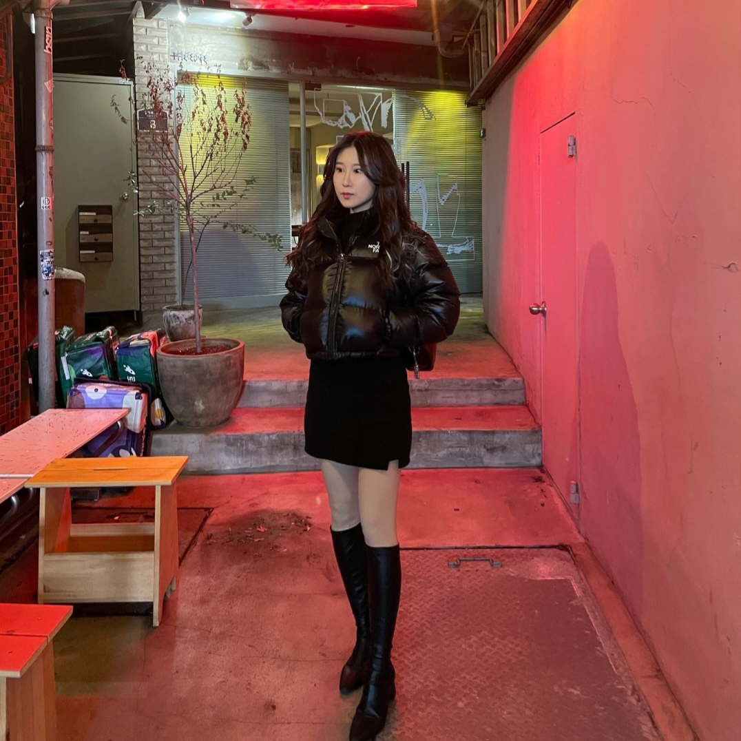 시여니 (@siyeon327) 님의 게시물 | KREAM