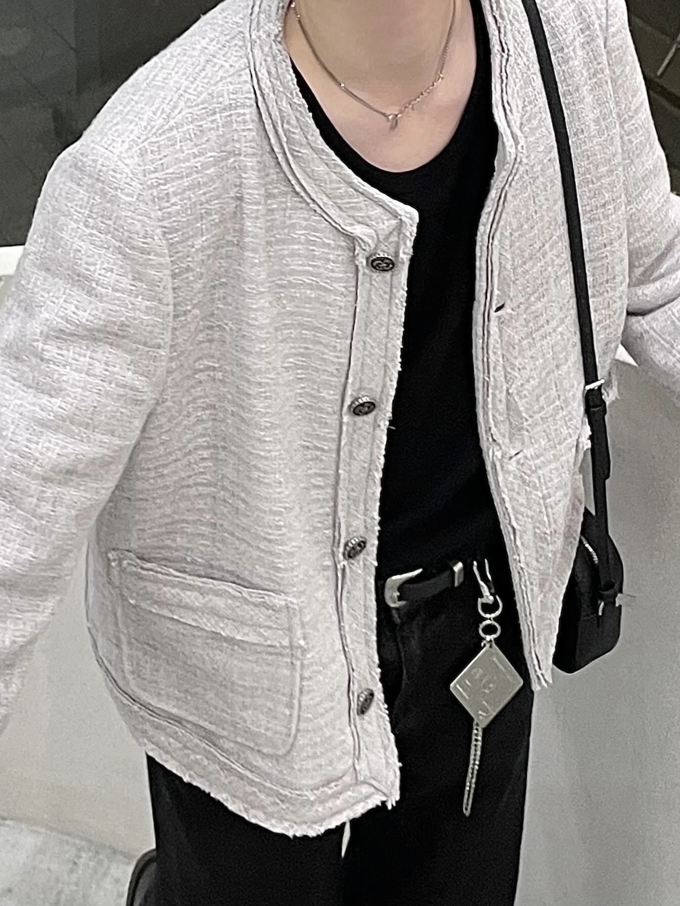 송정현 (@uc5c__) 님의 게시물 | KREAM